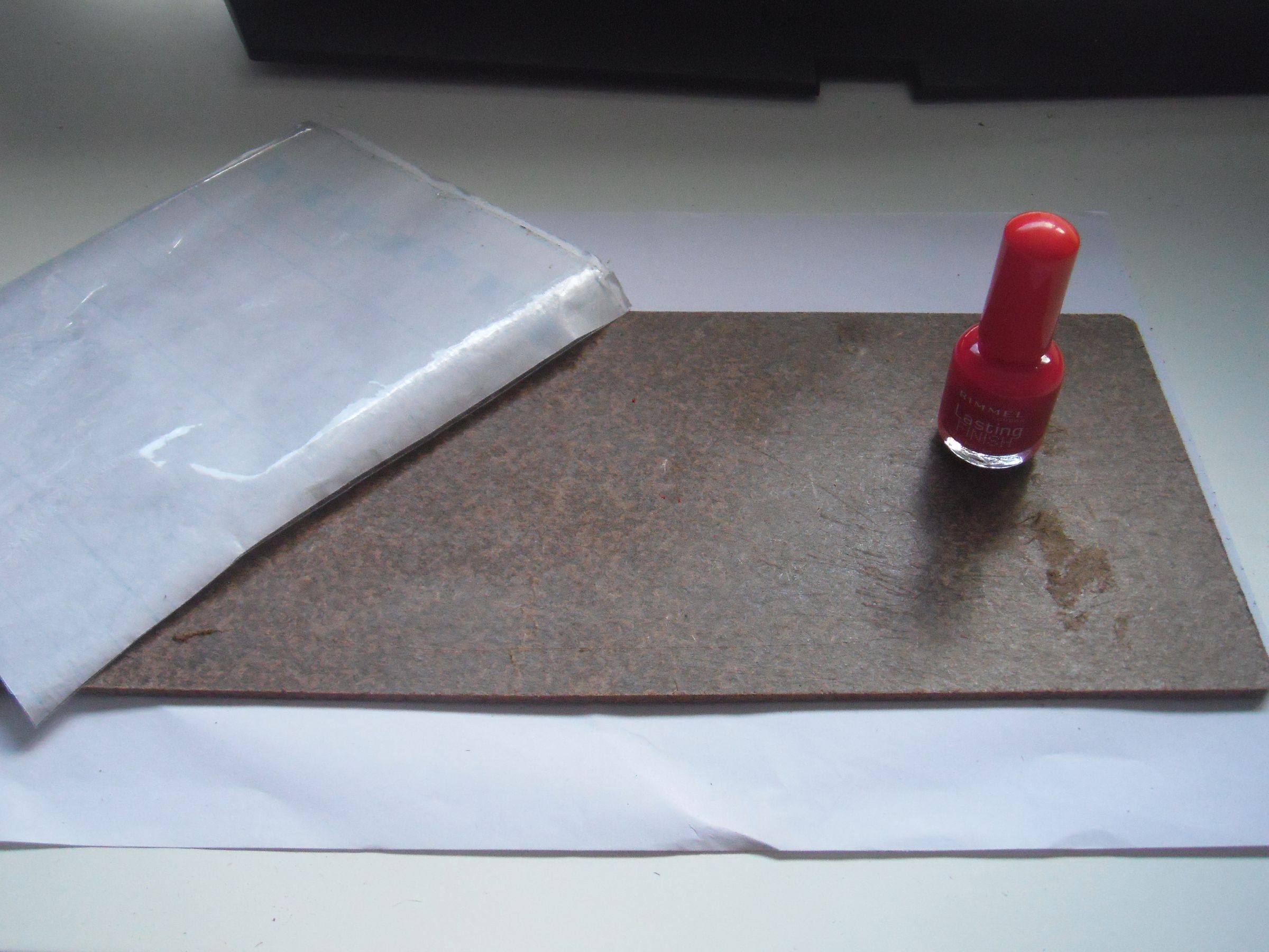 Nail Varnish Spill (Prank) : 5 Steps (with Pictures) - Instructables