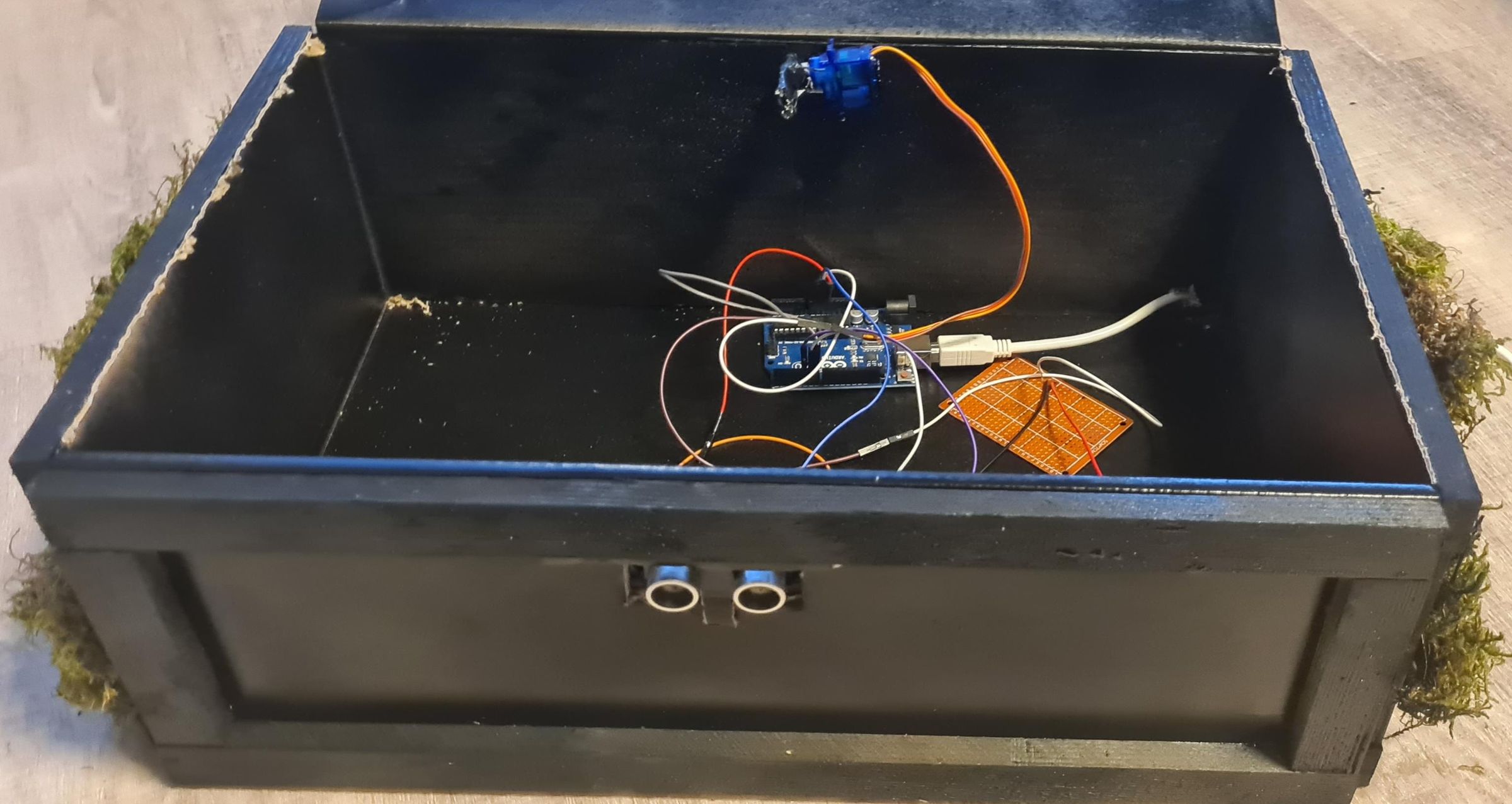 Ultrasonic Distance Sensor Activated Scarebox for in a Haunted House ...