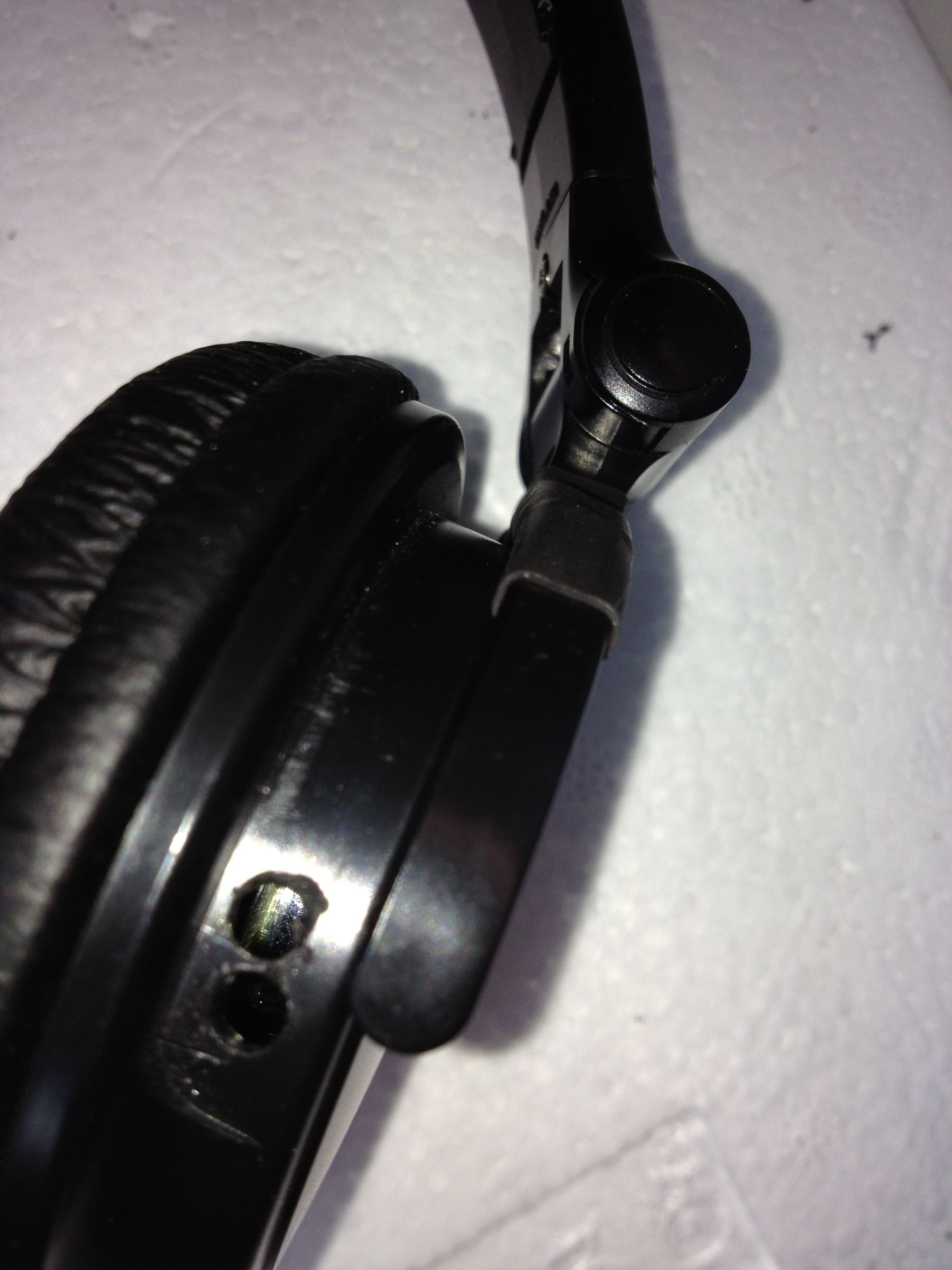 Repair Broken Headphones : 5 Steps - Instructables