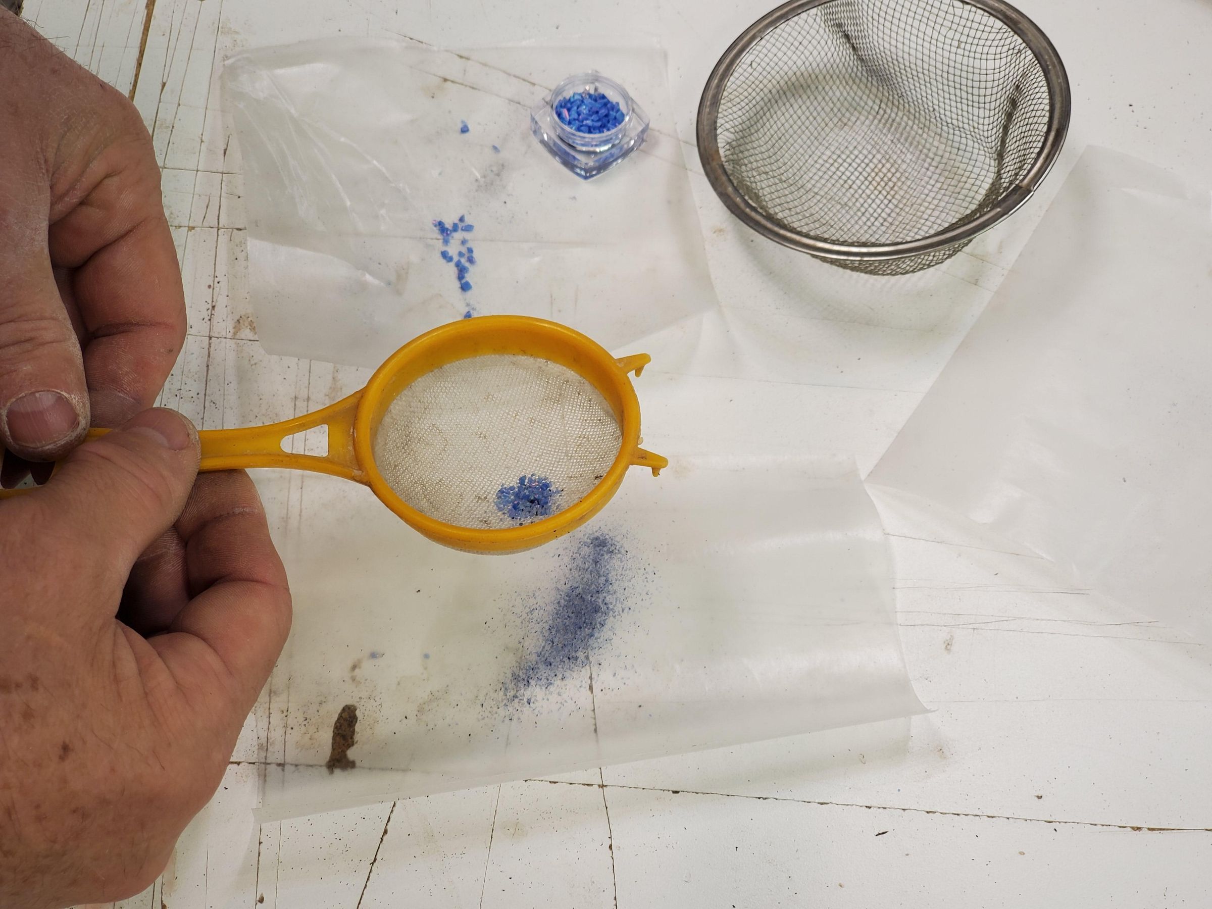 How to Inlay Opal in a Pre-Channeled Ring Using UV Resin : 25 Steps ...