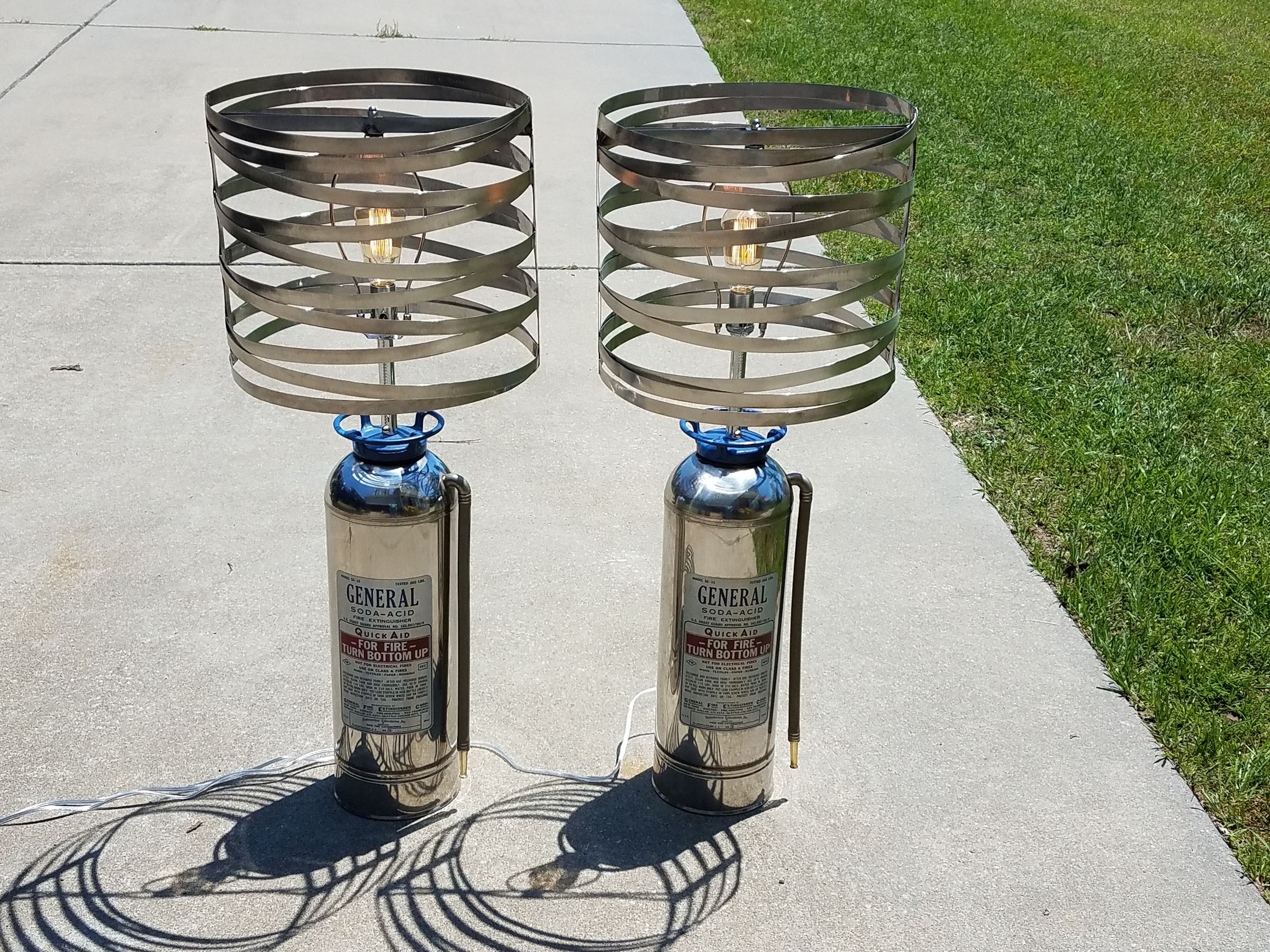 Vintage Fire Extinguisher Lamps : 6 Steps (with Pictures) - Instructables