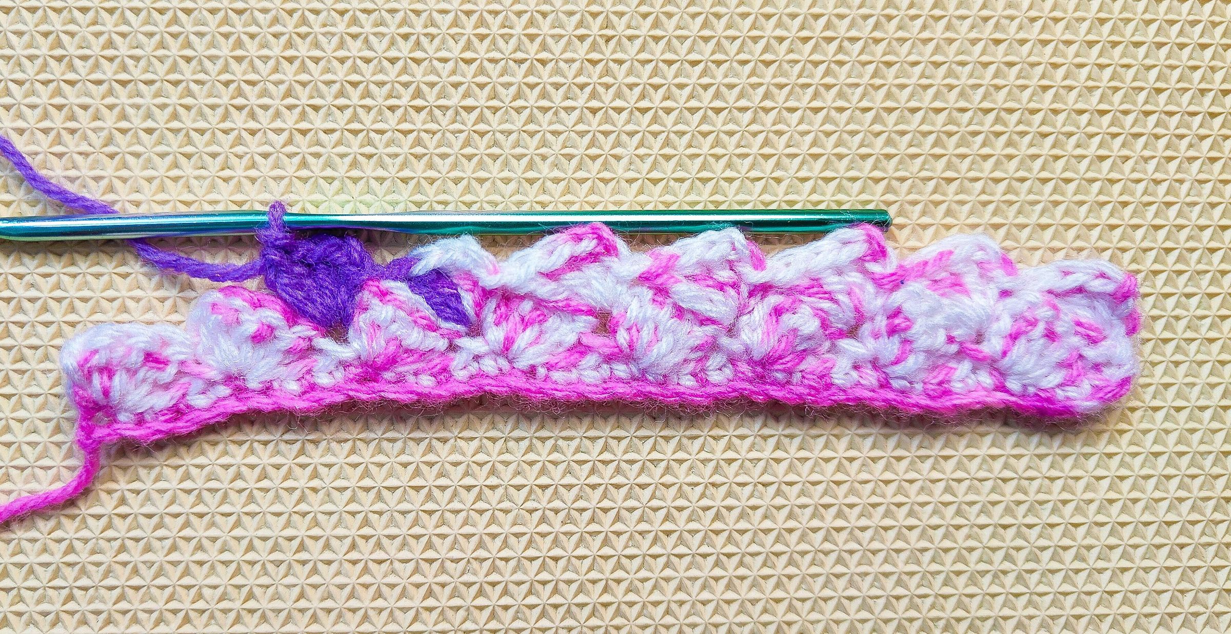 Easiest One Row Repeat Crochet Scarf Pattern : 6 Steps (with Pictures ...