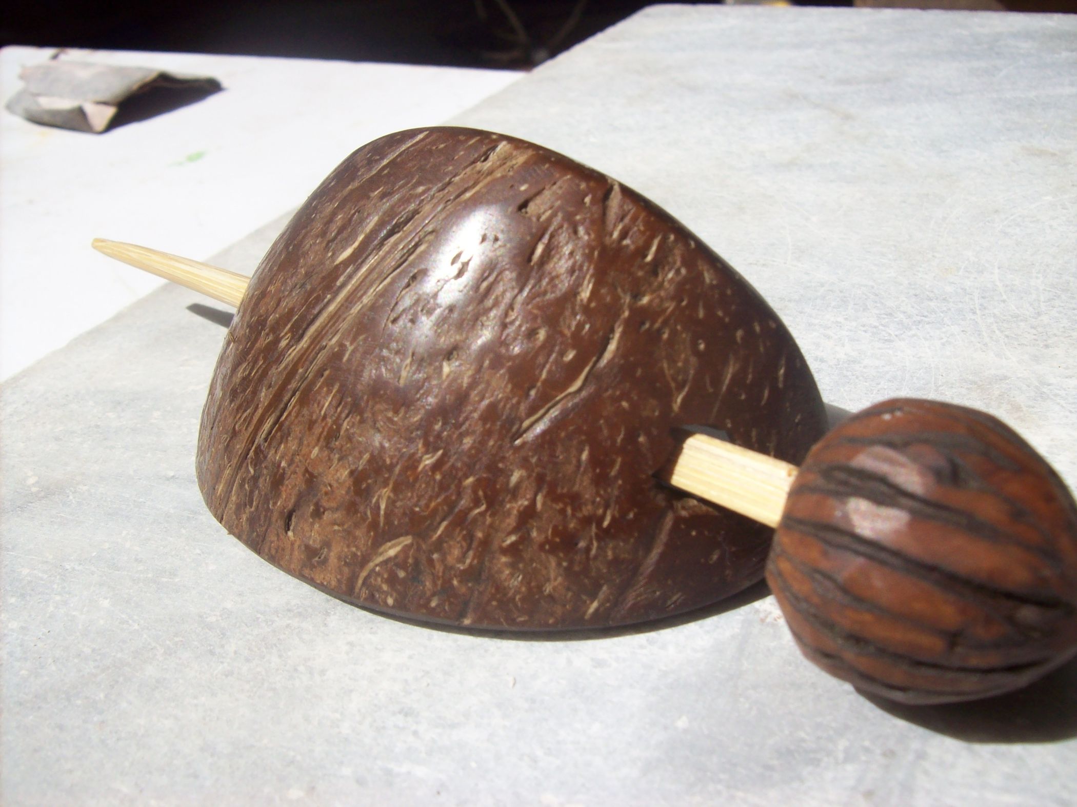 Coconut Hair Clip. : 5 Steps (with Pictures) - Instructables