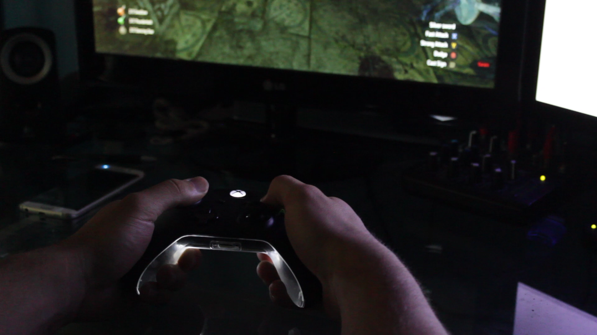 How to Make a Backlit Xbox One Controller Mod : 10 Steps (with Pictures ...