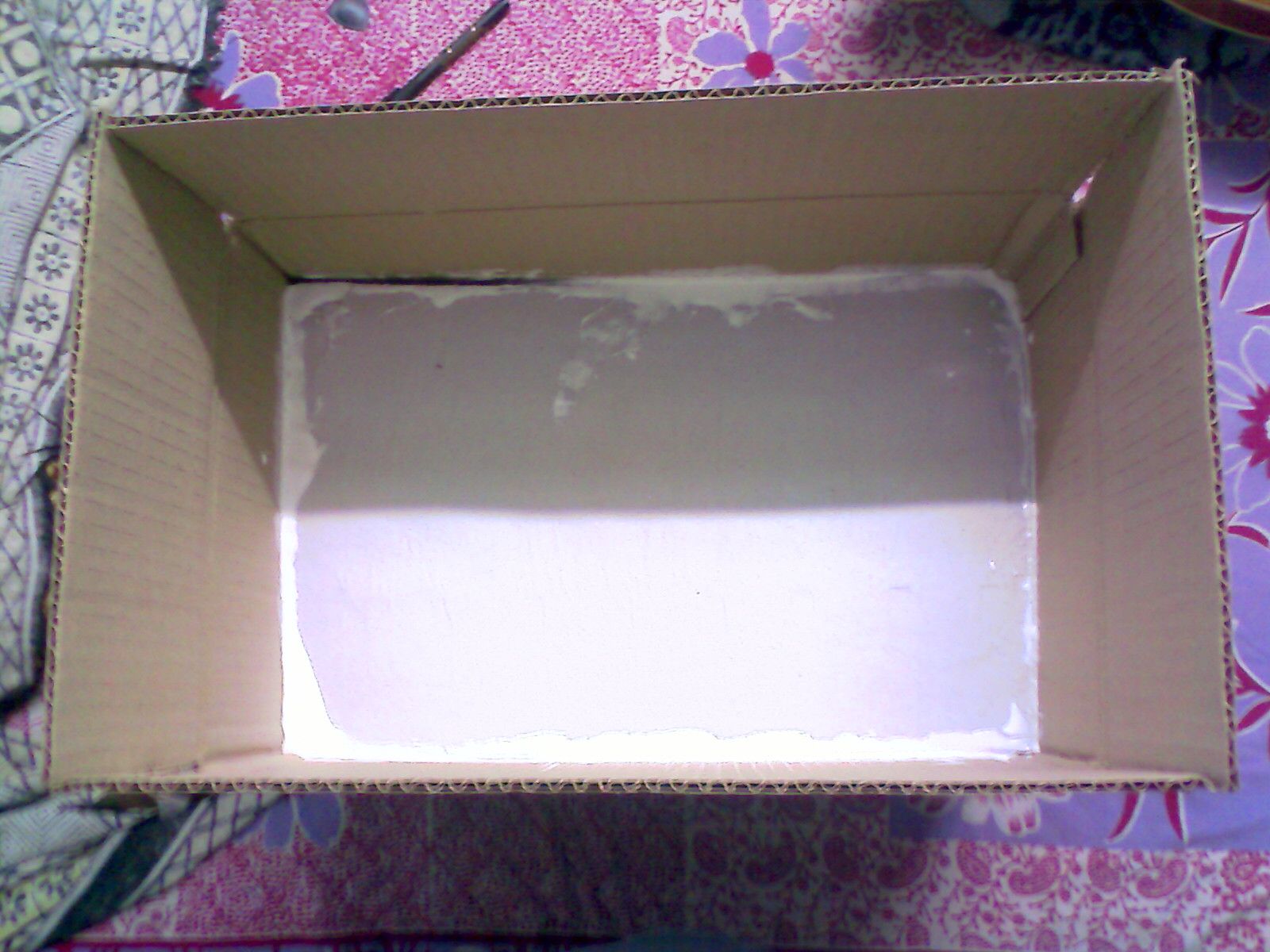 Cardboard Box Secret Compartment/Fake Bottom. : 6 Steps - Instructables