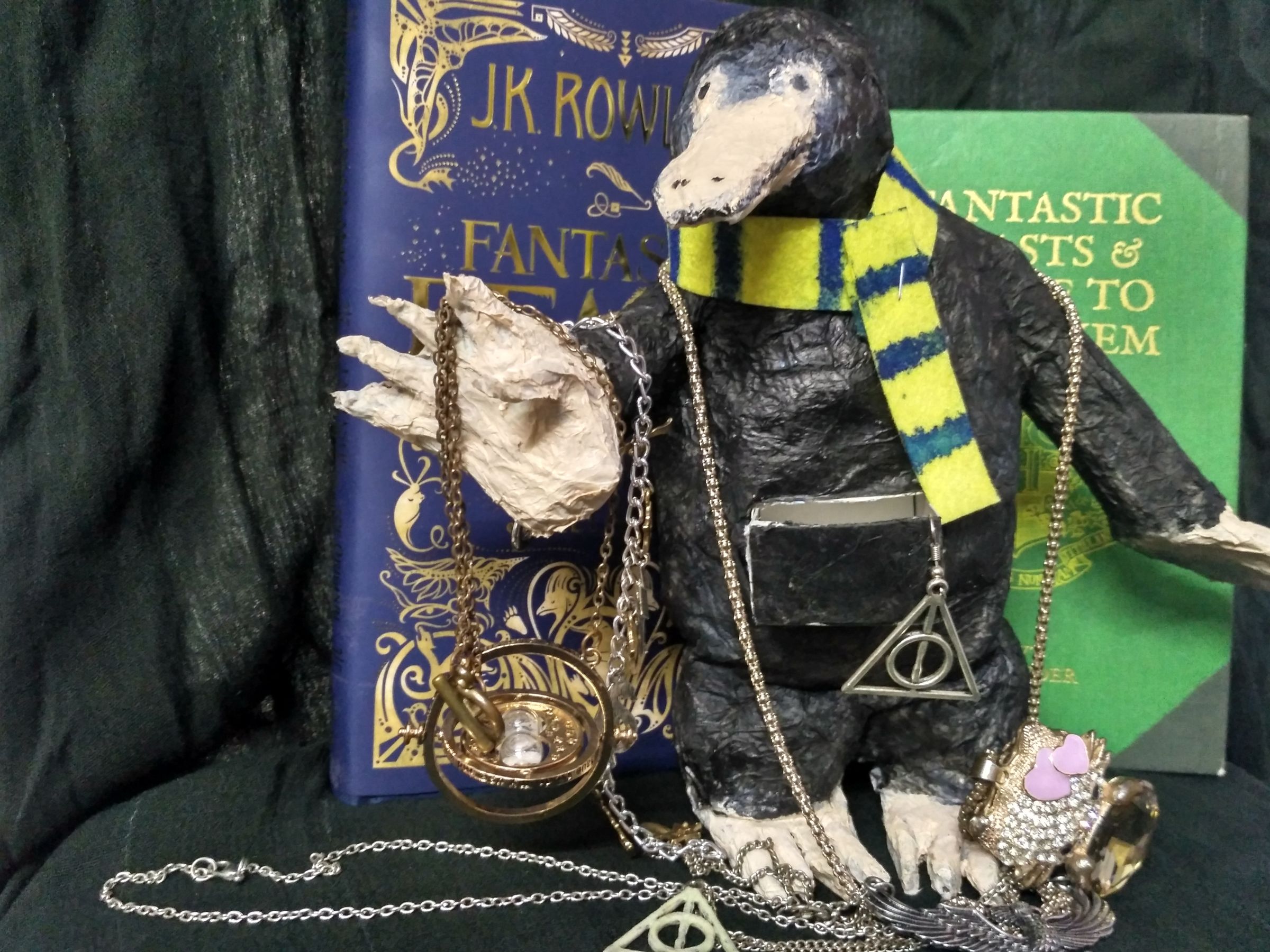 Niffler Jewellery Stand : 10 Steps (with Pictures) - Instructables