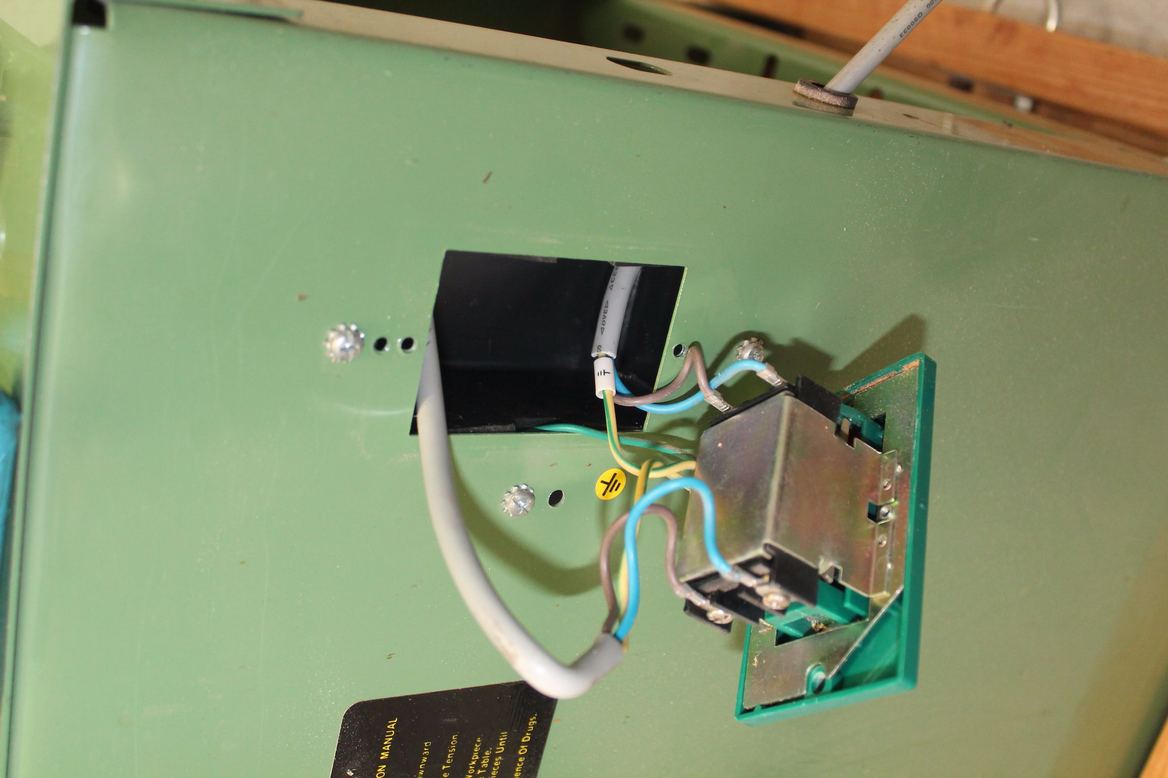 Buying and Maintaining a 20 Year Old Bandsaw : 11 Steps (with Pictures ...