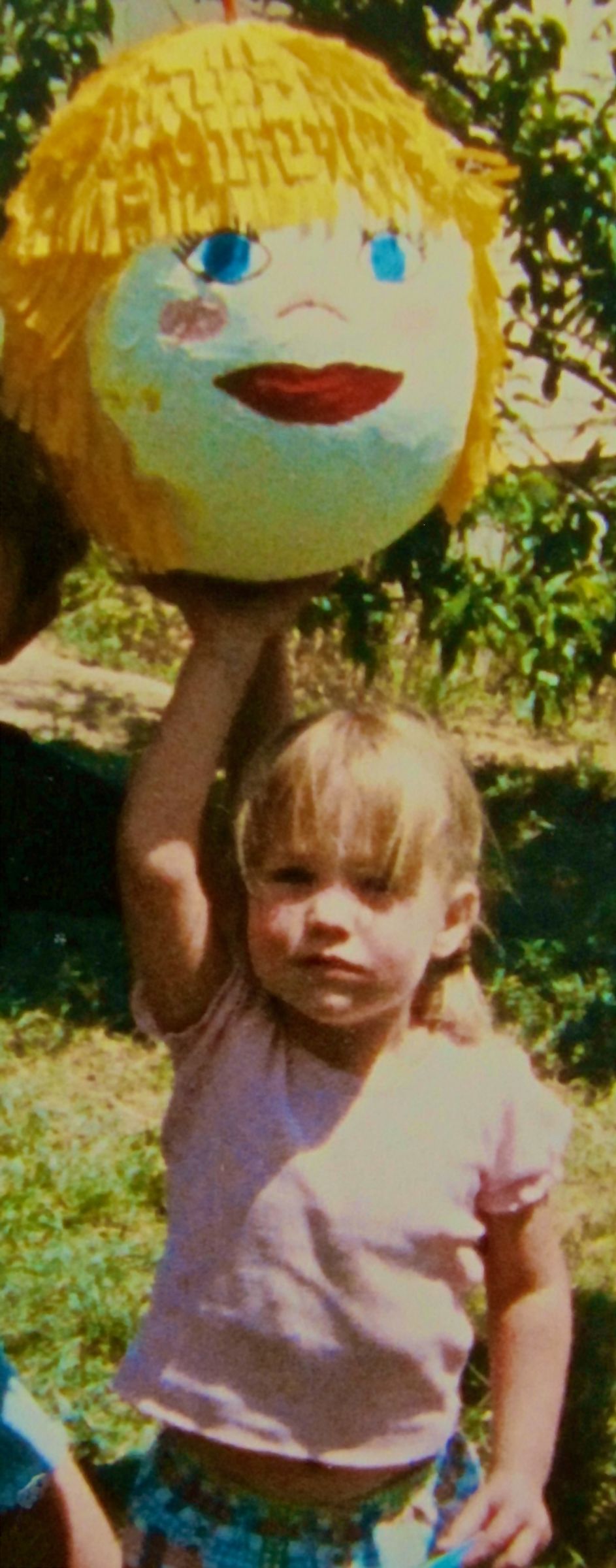 How to Make Custom Pinatas : 8 Steps (with Pictures) - Instructables