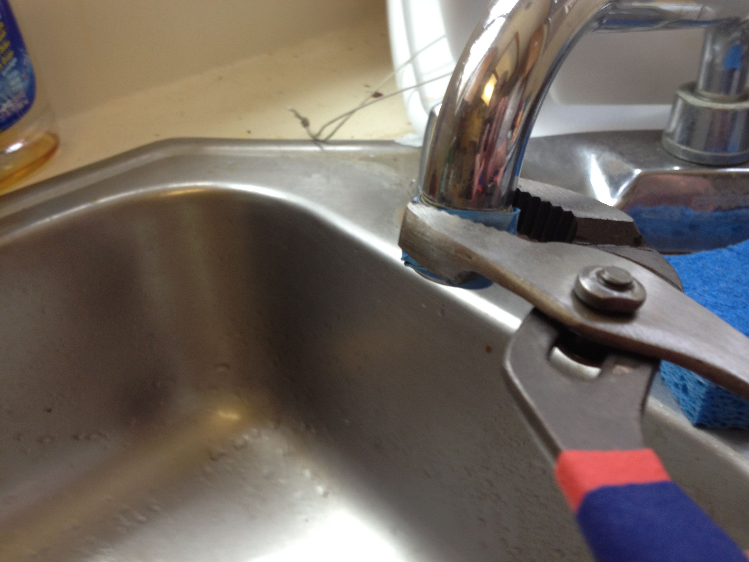 How to Fix/clean a Clogged Faucet : 5 Steps - Instructables