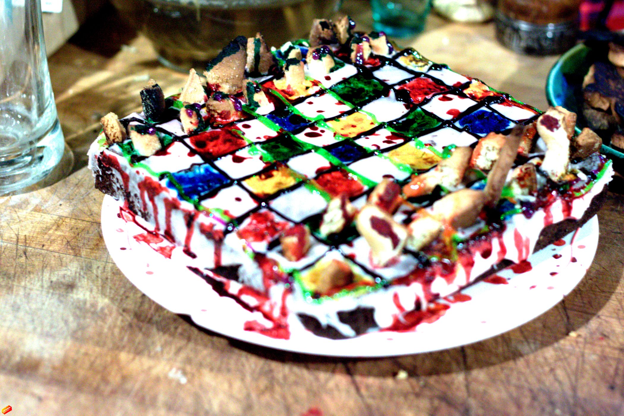 Apocalyptic Chess Cake - Intro : 4 Steps - Instructables