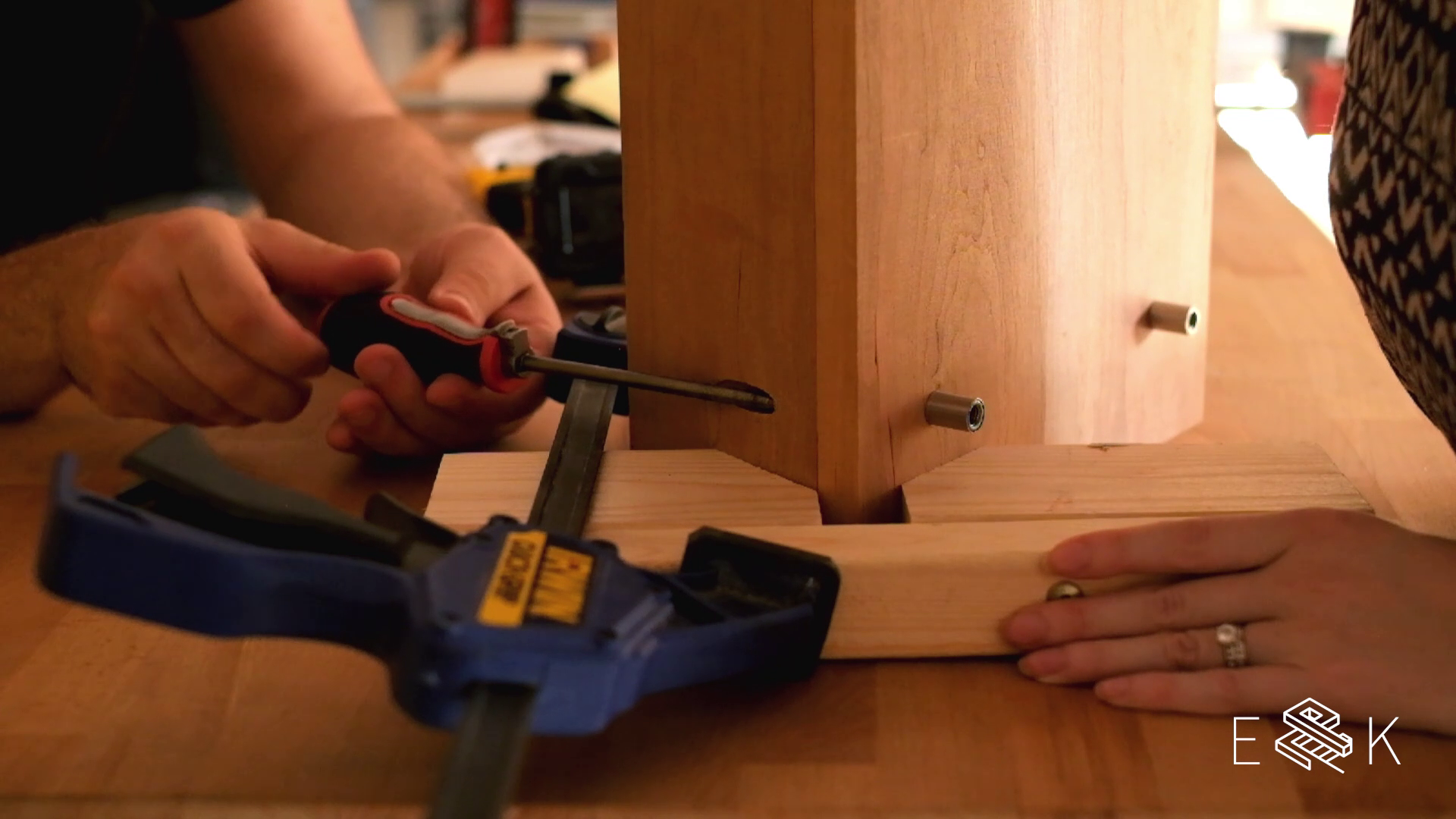 Modern Wood and Acrylic Photo Stand : 7 Steps (with Pictures ...
