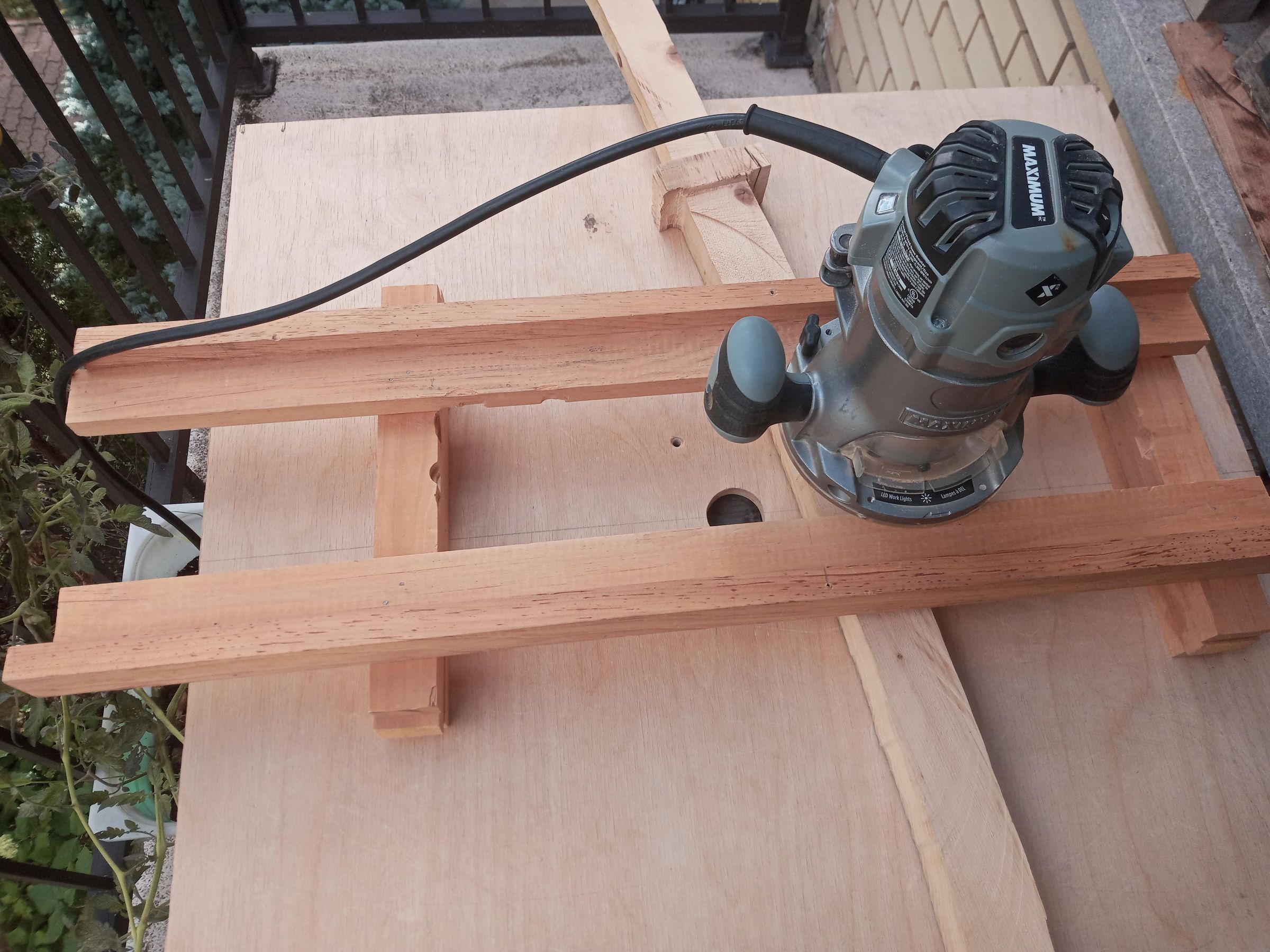 Guitar Shaped Cutting Board : 6 Steps (with Pictures) - Instructables