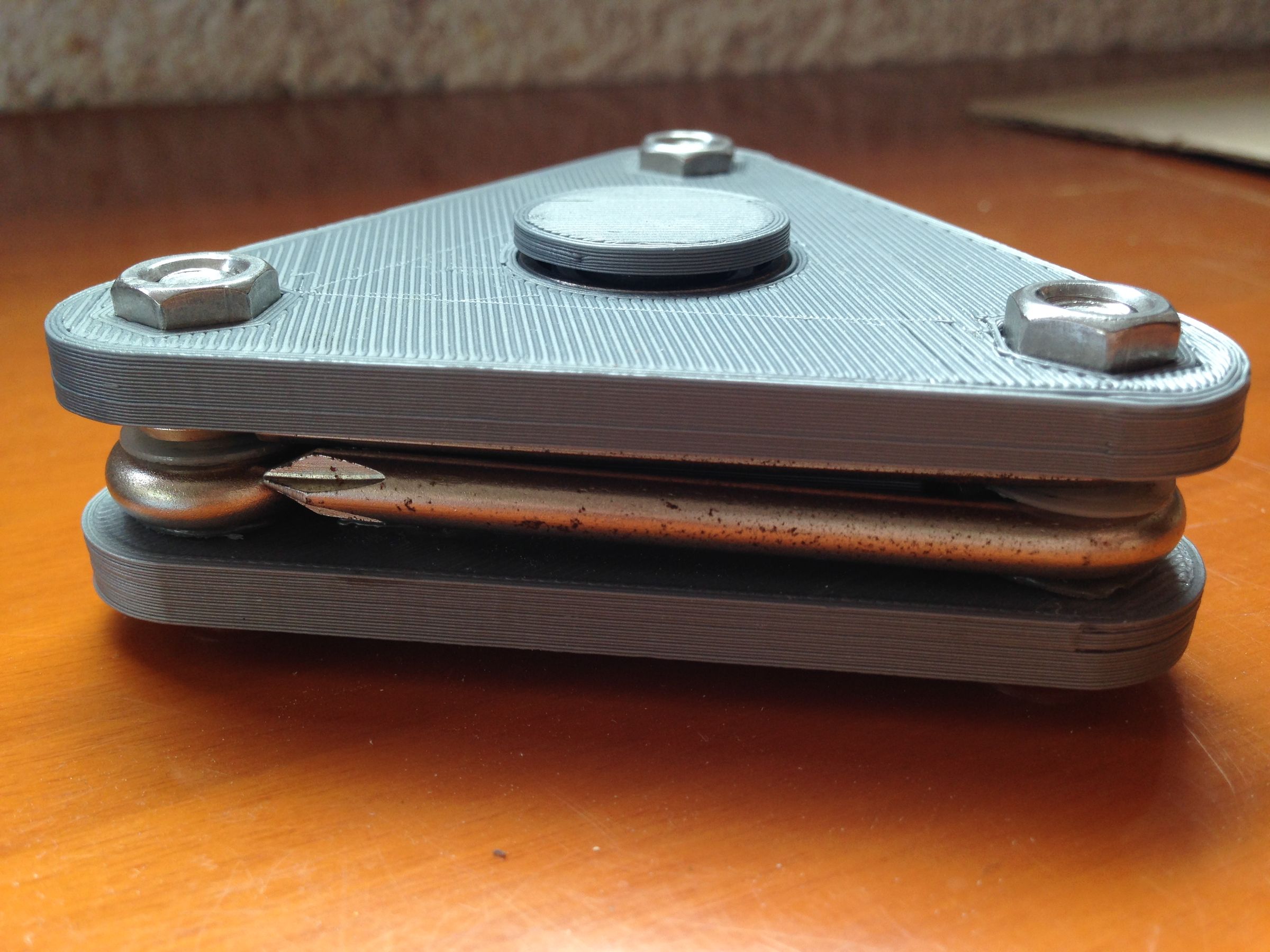 Multi Tool Fidget Spinner - Instructables