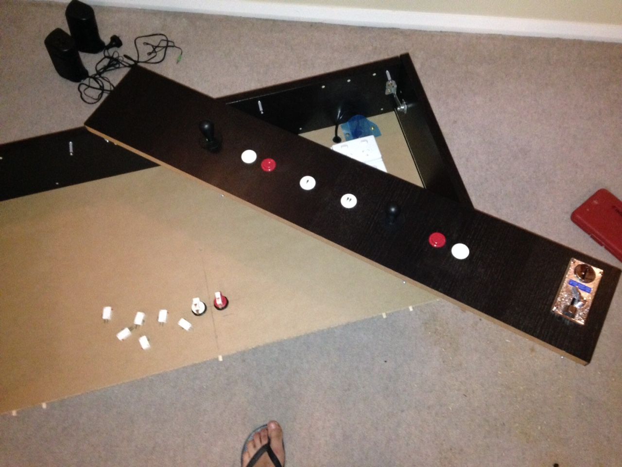 Raspberry Pi Coffee Table Arcade : 6 Steps - Instructables