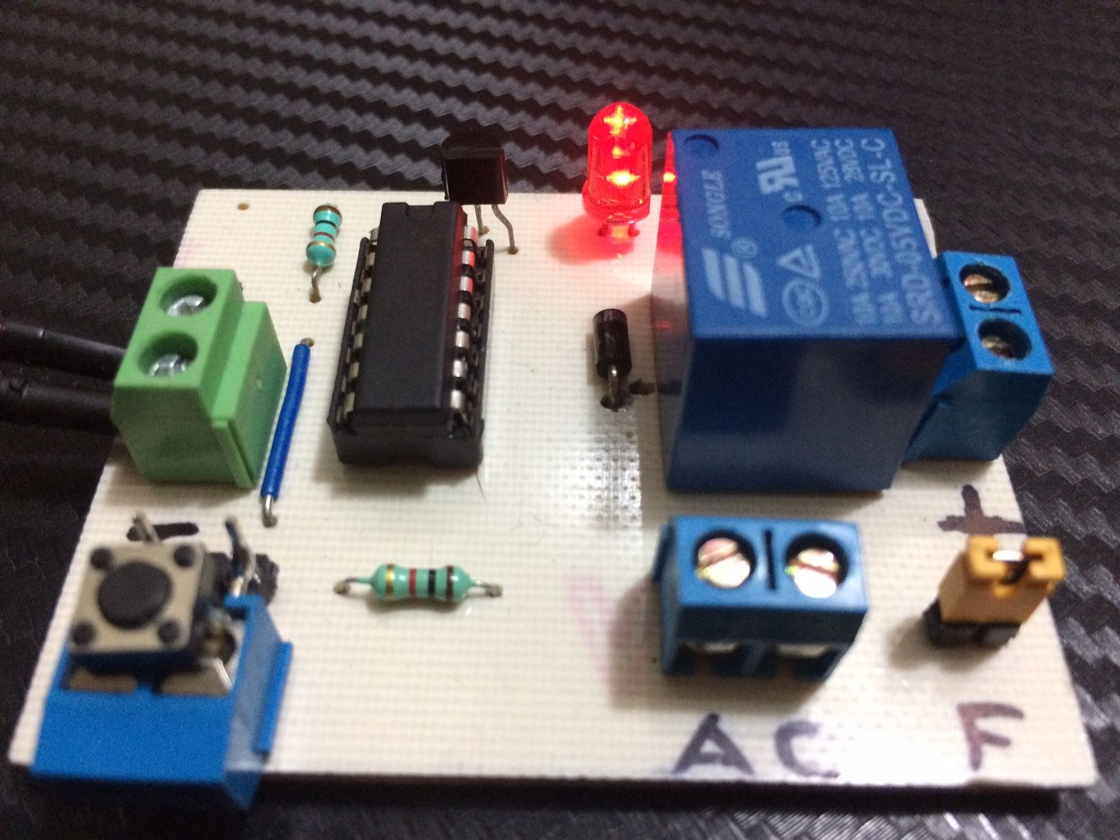 USE a PUSH BUTTON AS a SWITCH ! : 4 Steps (with Pictures) - Instructables