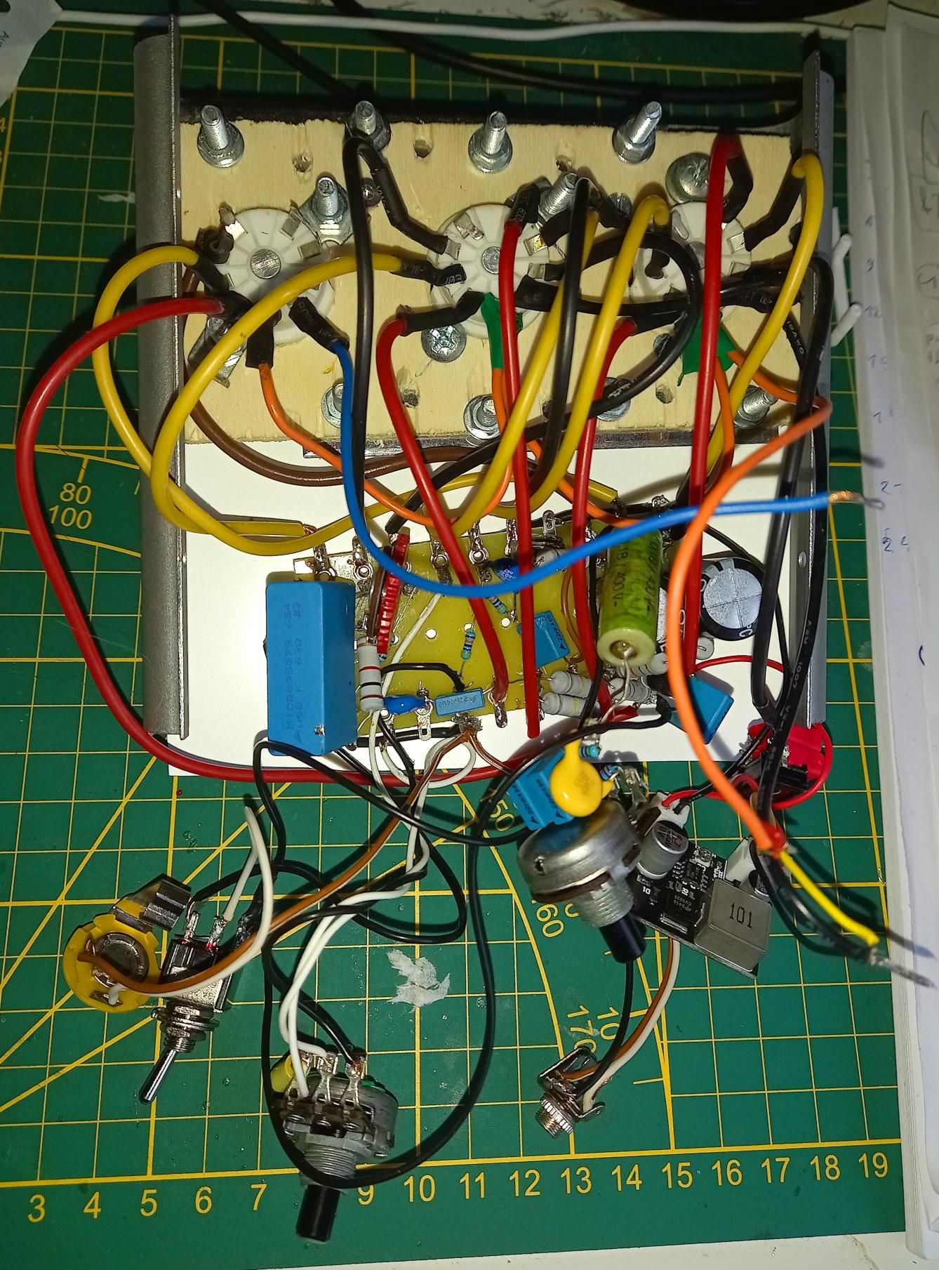 Guitar Tube Pre-Amp From Broken Audio Gear (JCM800 Circuit) : 11 Steps ...