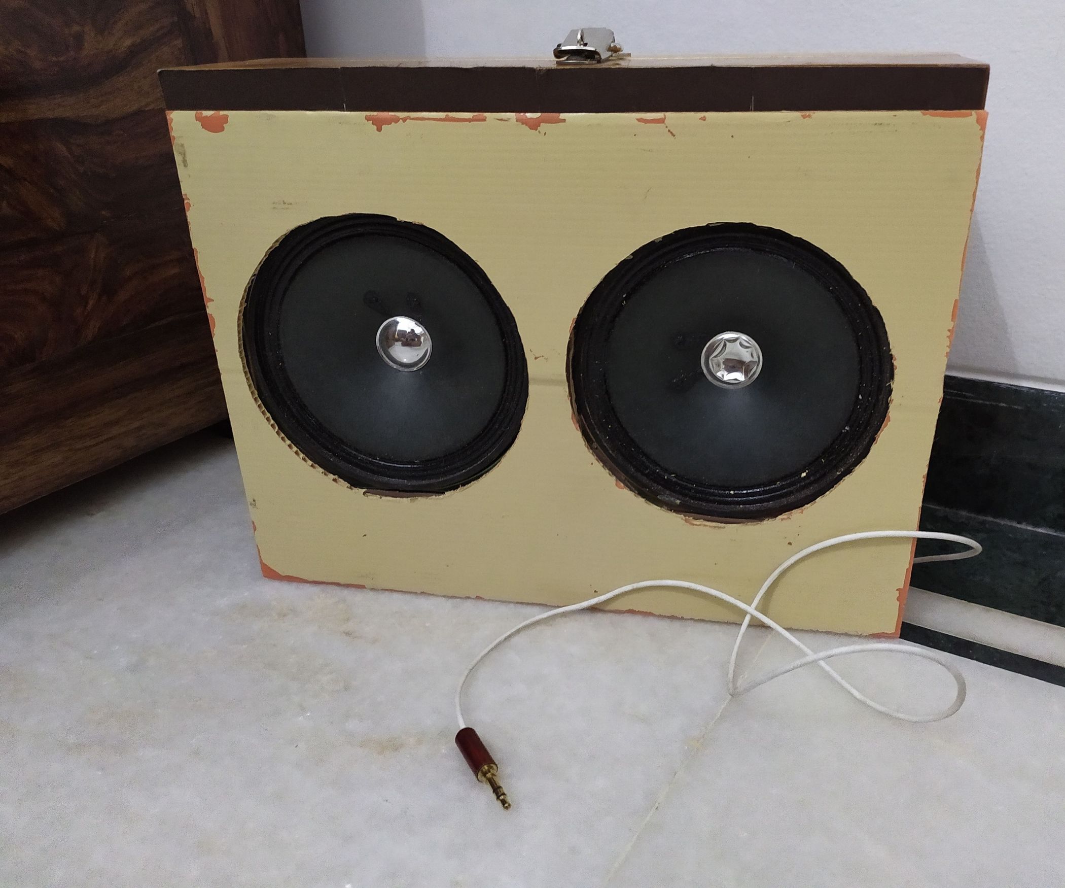 How to Make DIY Speaker : 8 Steps - Instructables