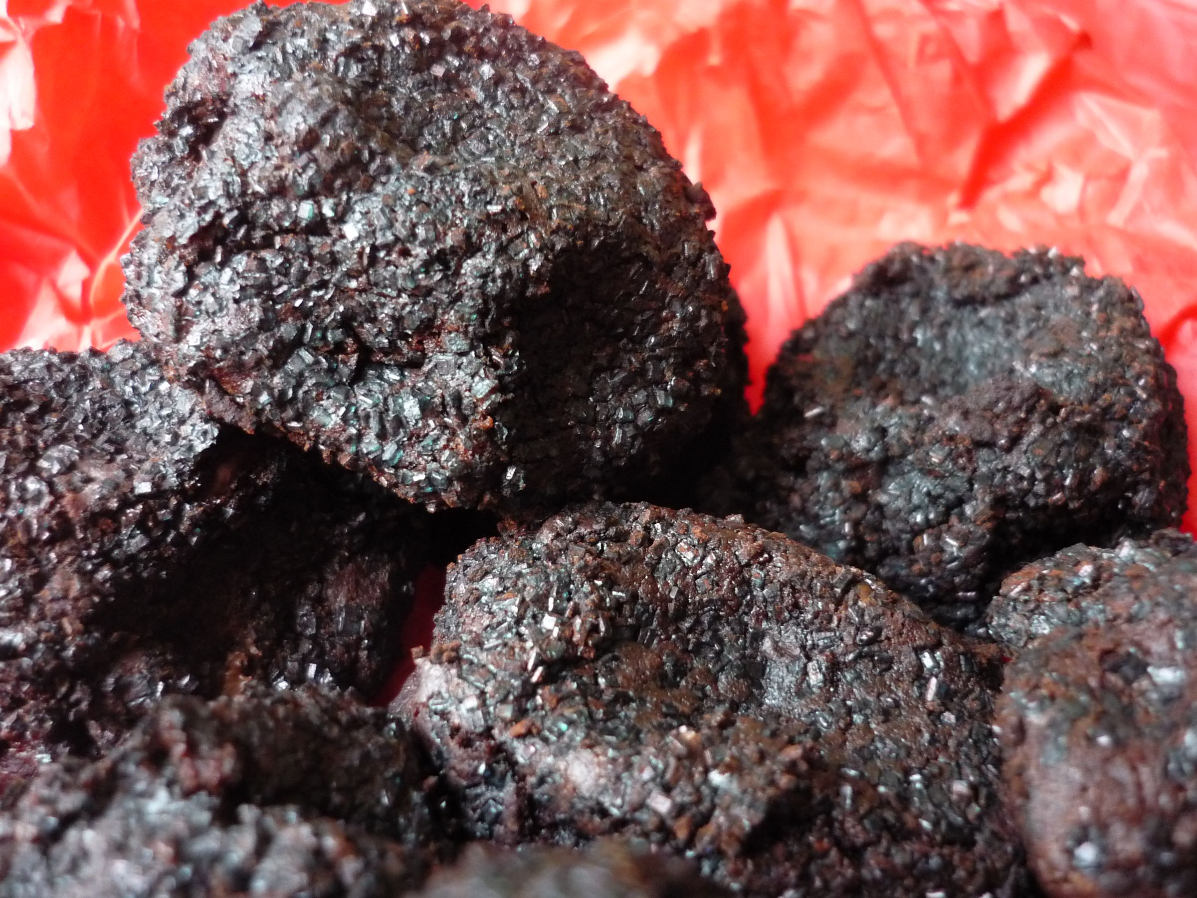 Hunger Games District 12 Coal Cookies : 11 Steps (with Pictures ...