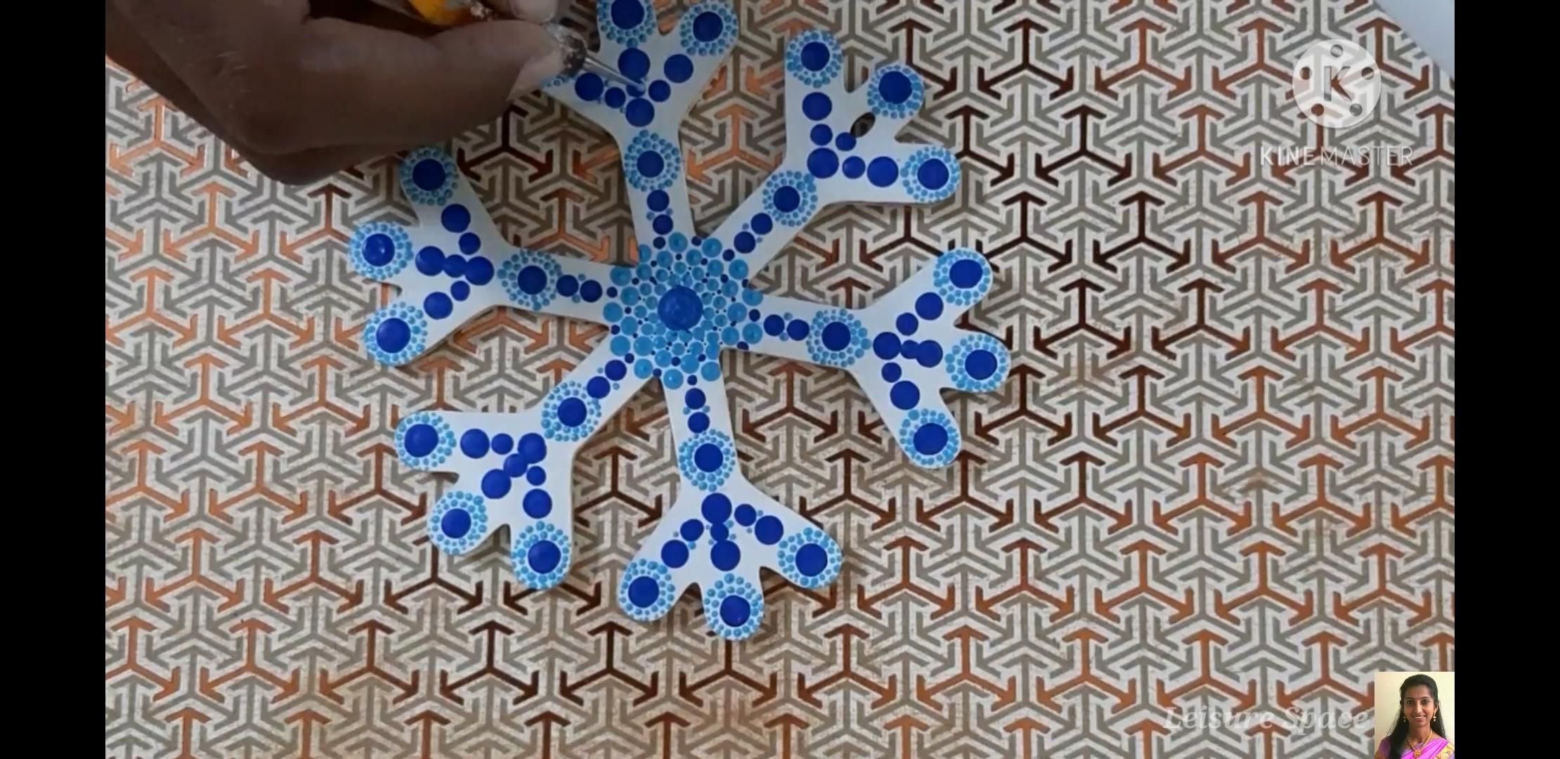 How to Dot Paint Christmas Ornaments - Snowflake Christmas Ornament DIY ...