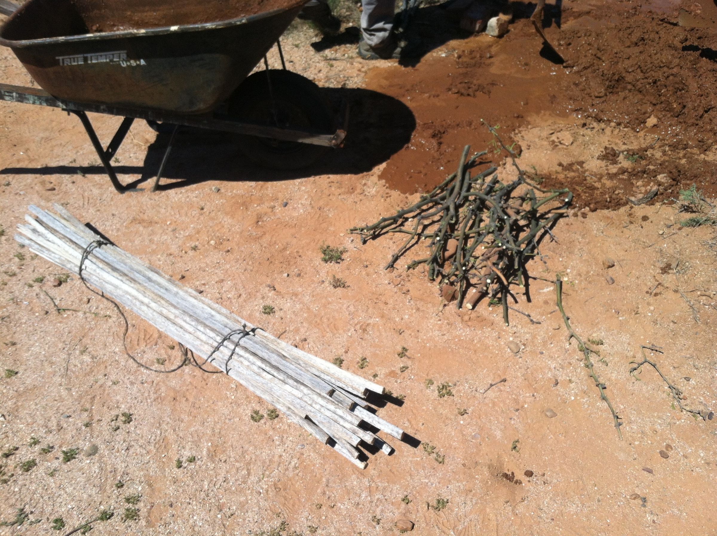 How to Build a Mud Stove : 11 Steps (with Pictures) - Instructables