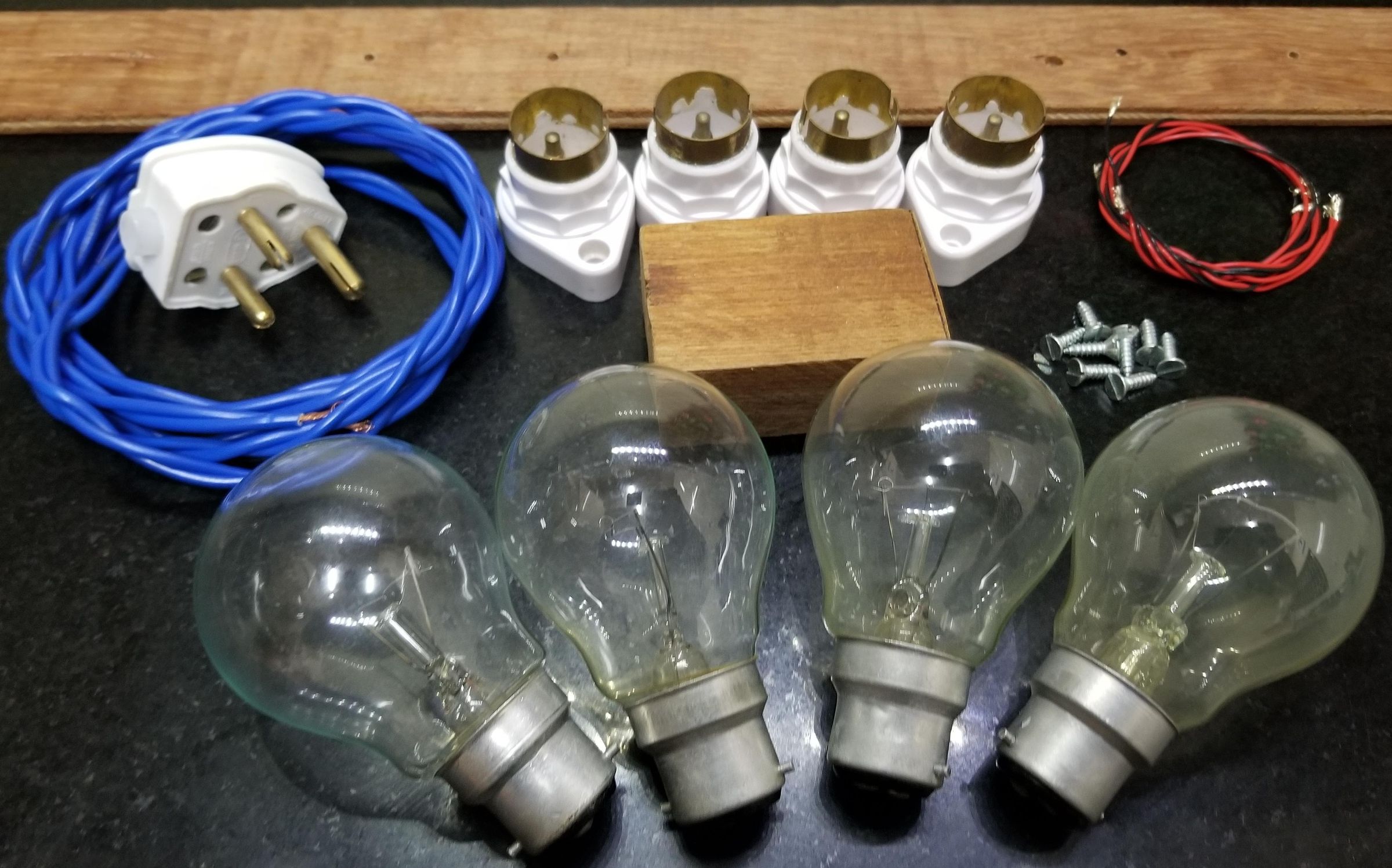 Compact Sunlight Simulator for Photovoltaic Panels : 6 Steps (with ...