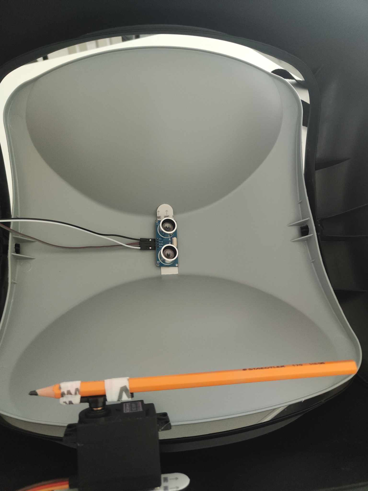 Auto-Recycler - Puts Paper, PMD and Rest in Different Cans : 7 Steps - Instructables