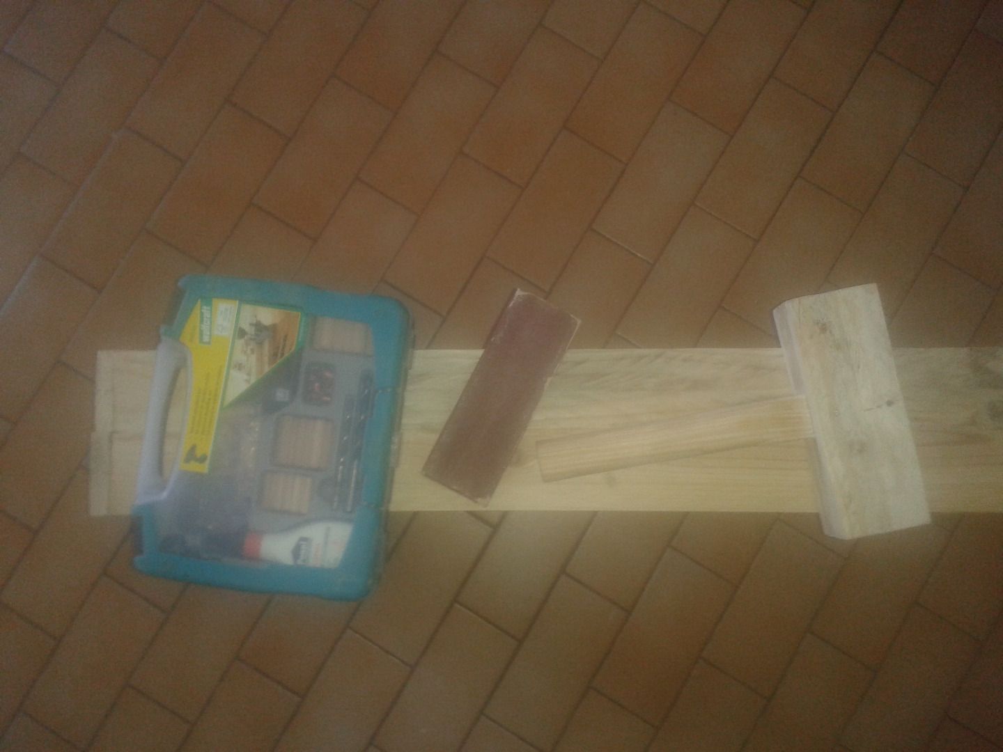 Simple Pallet Book Shelf : 3 Steps - Instructables