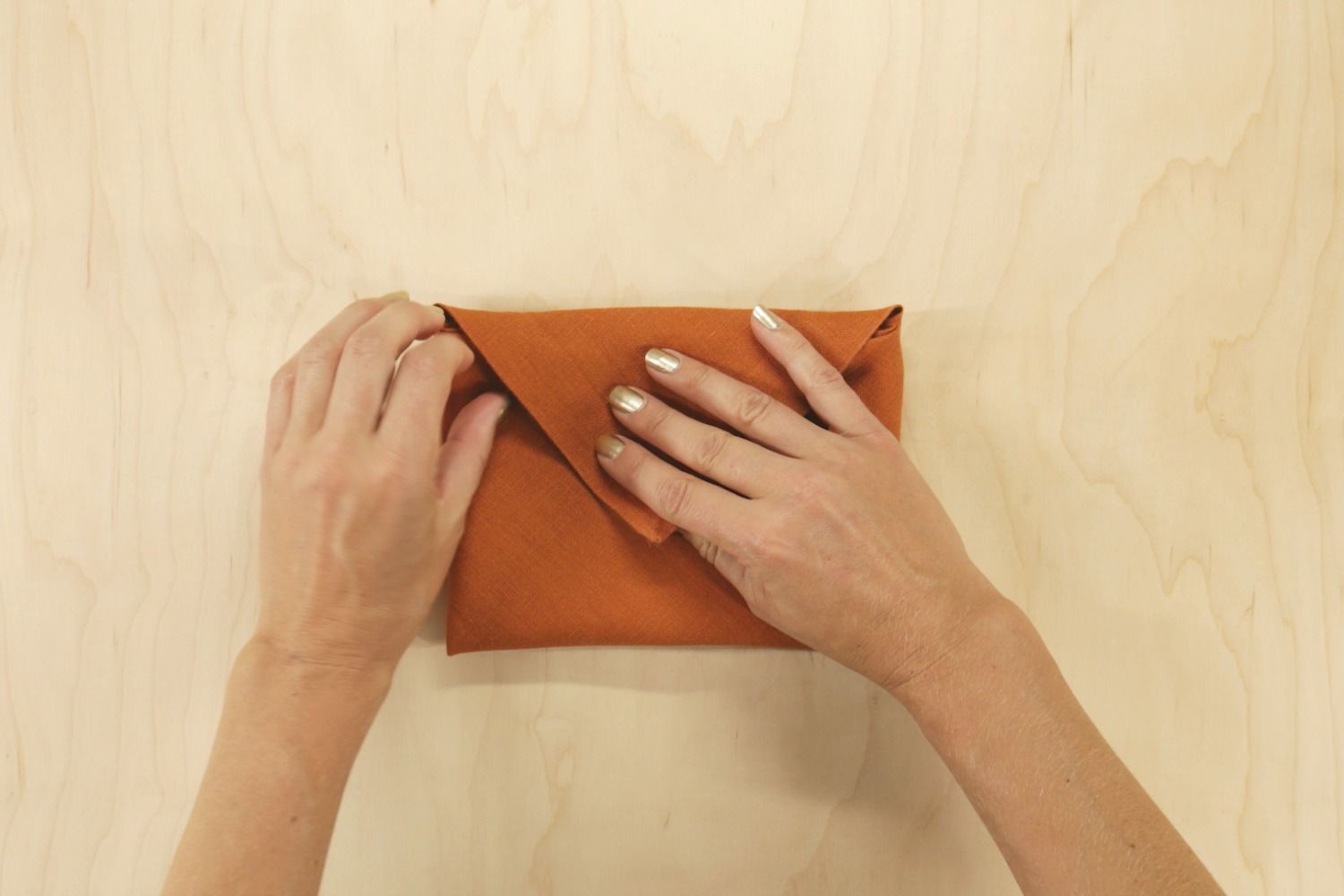 Envelope Napkin Fold : 10 Steps (with Pictures) - Instructables