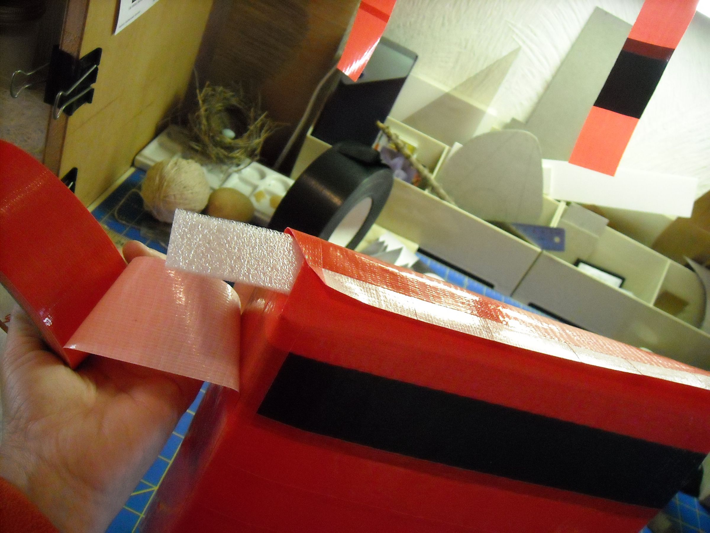 Cushioned Duct Tape Laptop Sleeve : 8 Steps (with Pictures) - Instructables
