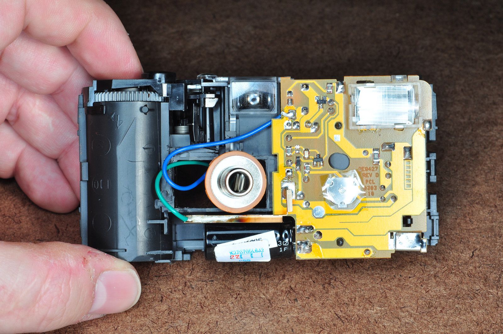 Slave Flash From a Discarded Disposible Camera : 10 Steps (with ...