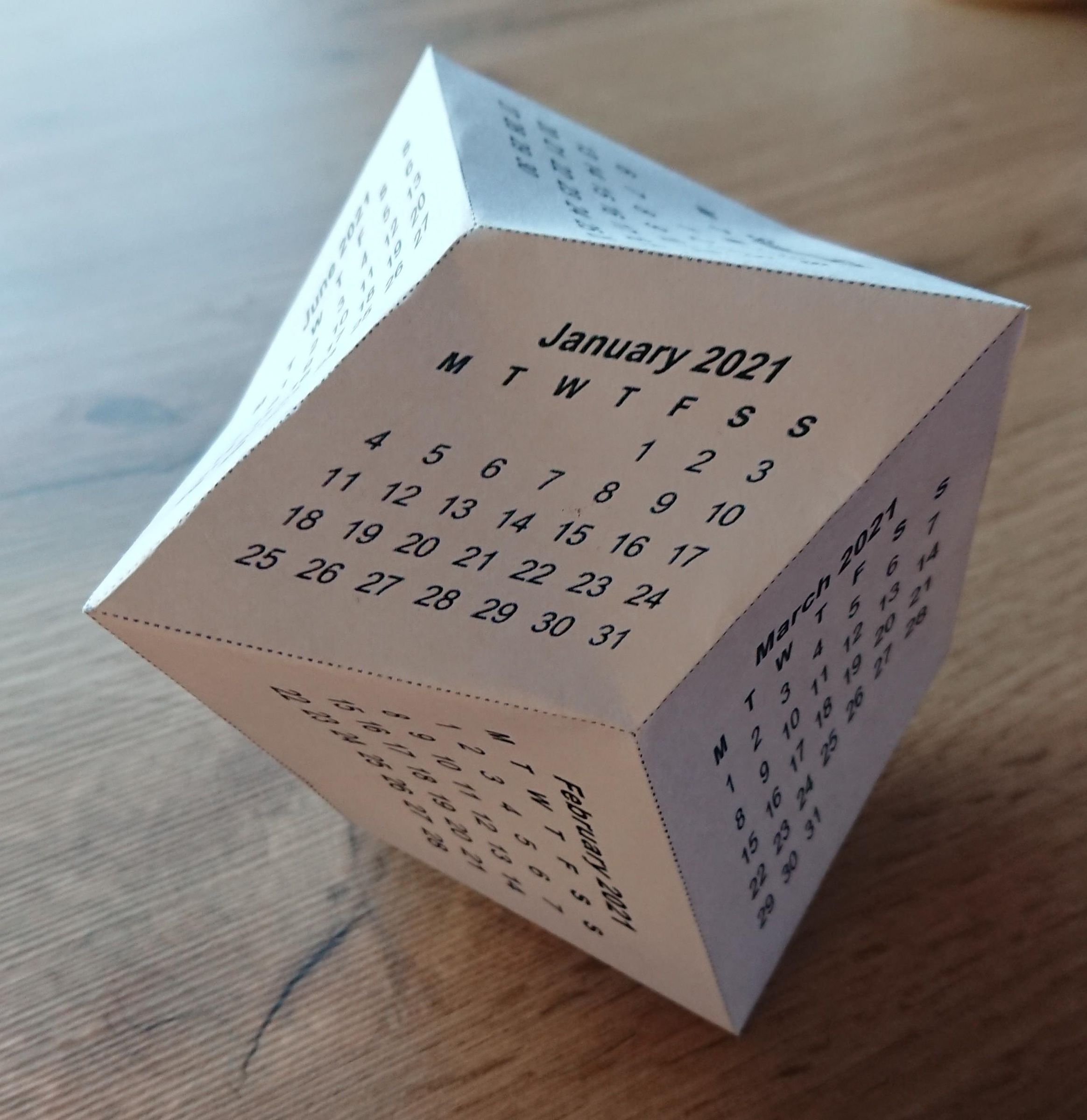 Choose Your 3D Calendar for 2021 : 4 Steps (with Pictures) - Instructables