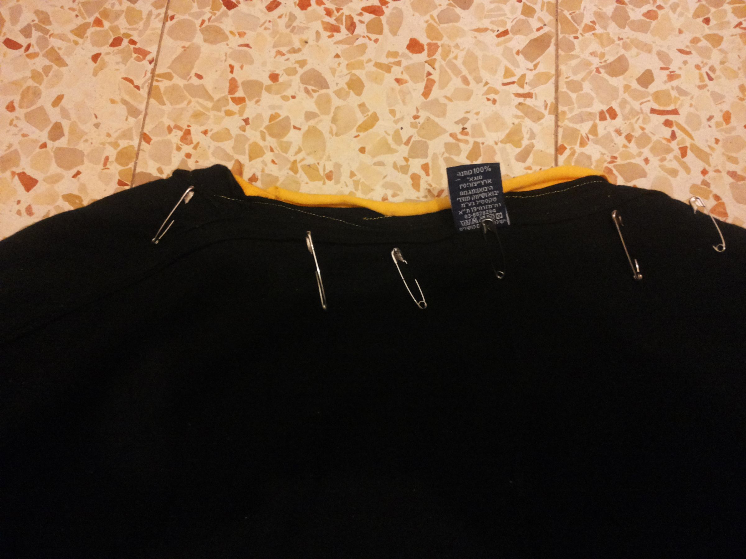 Star Trek Voyager Uniform : 8 Steps - Instructables