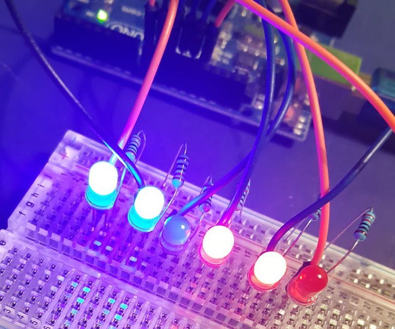 Chaser Lights -quinn : 3 Steps - Instructables