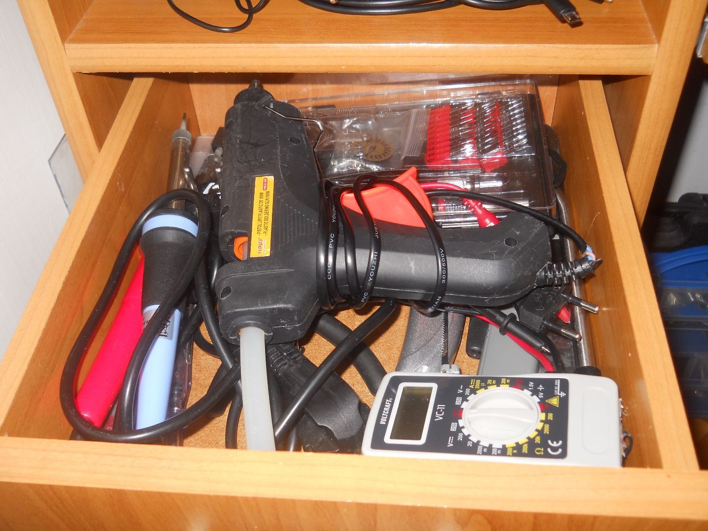 Make a One Desk Electronics Lab (in a Small Place, for Beginners) : 17 ...