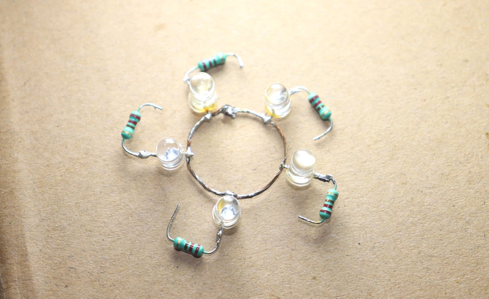 Nice Effect LED Chaser Circuit Using BC547 : 11 Steps - Instructables