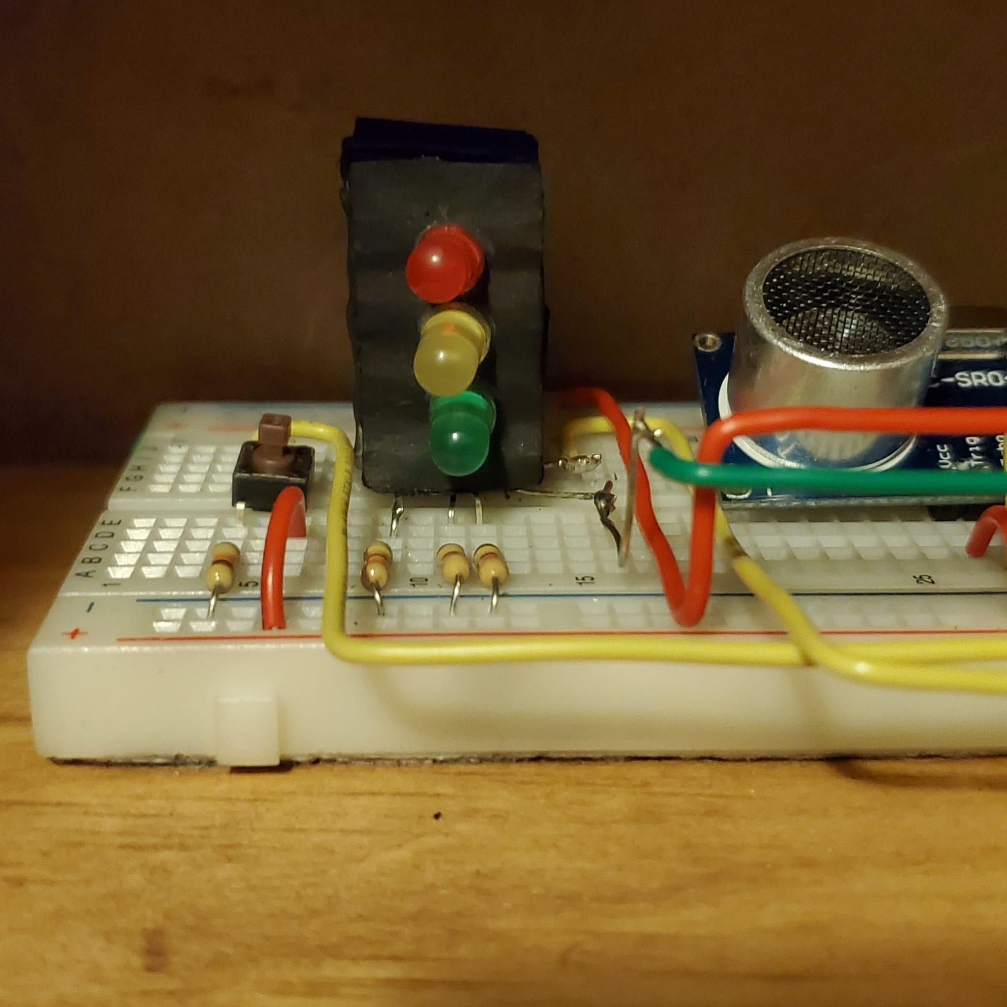 Advanced Traffic Light System : 9 Steps - Instructables