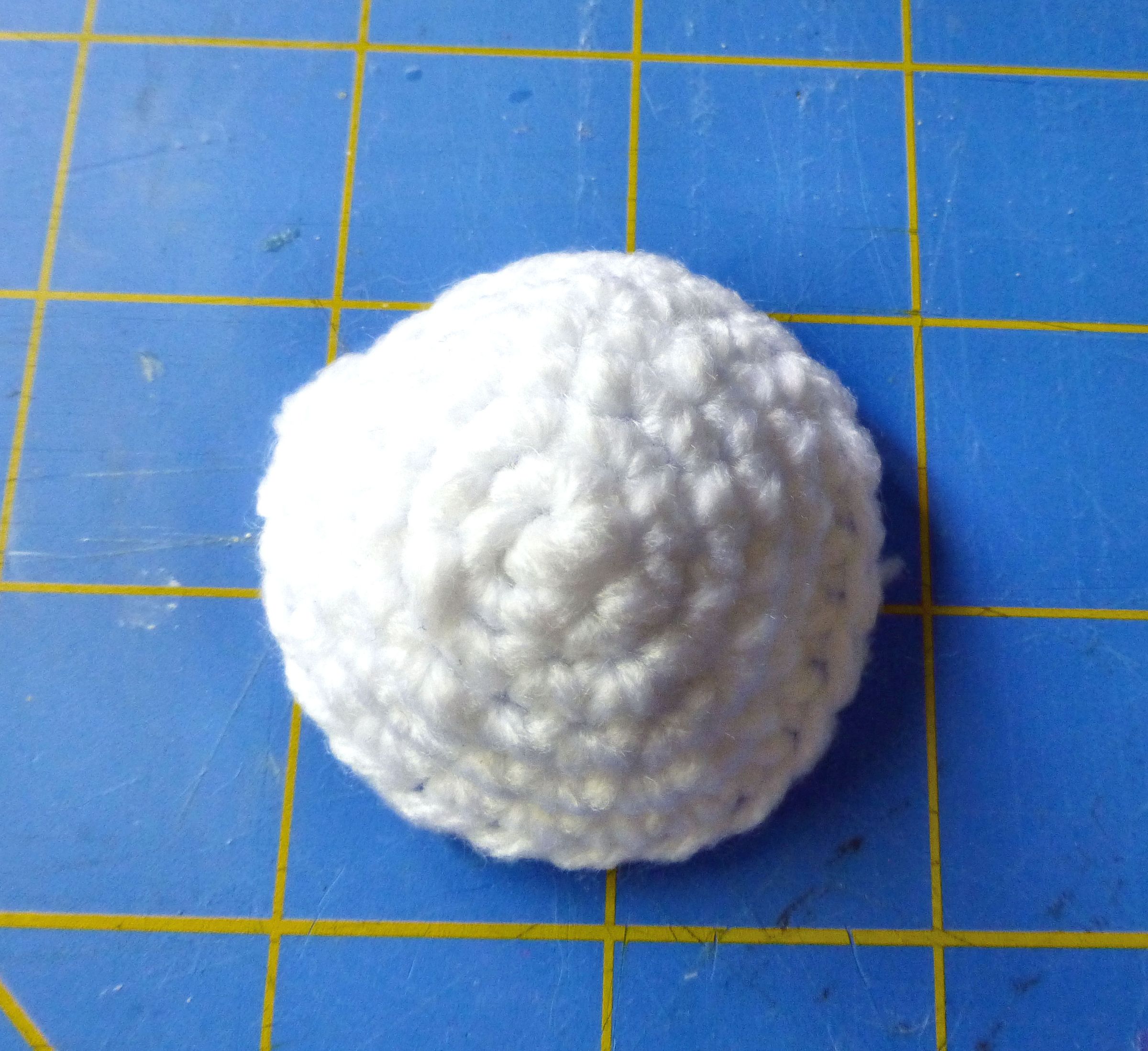 Crochet Pokeball Keychain Flashlight : 5 Steps (with Pictures ...