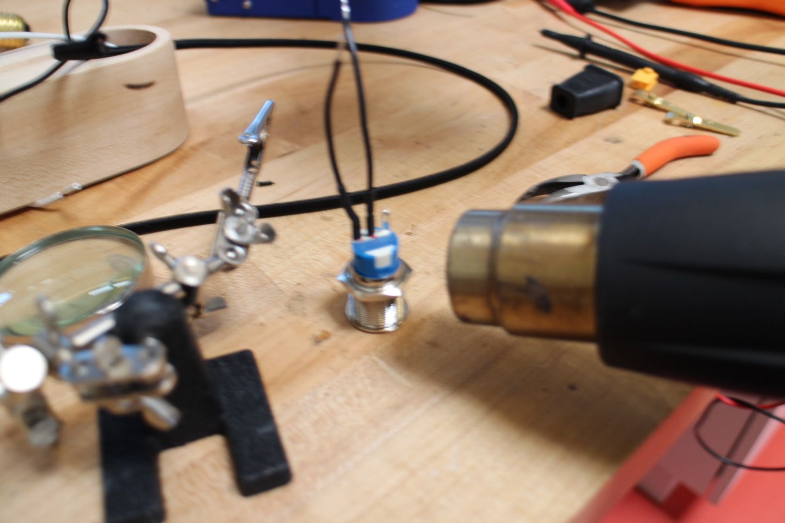 Edison Lamp in 3 Hours : 7 Steps (with Pictures) - Instructables