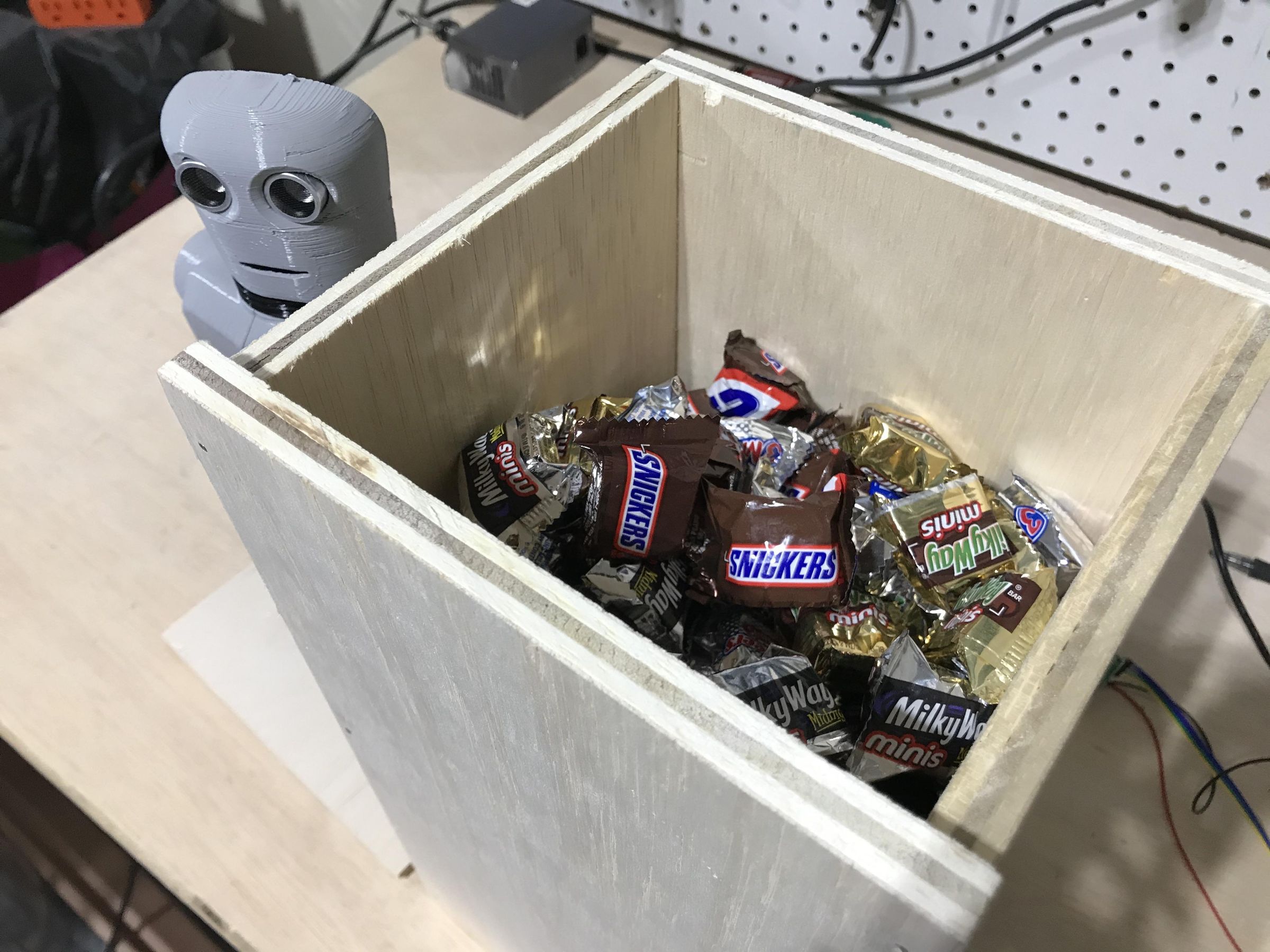The Social Distancing Halloween Candy Robot : 7 Steps (with Pictures ...