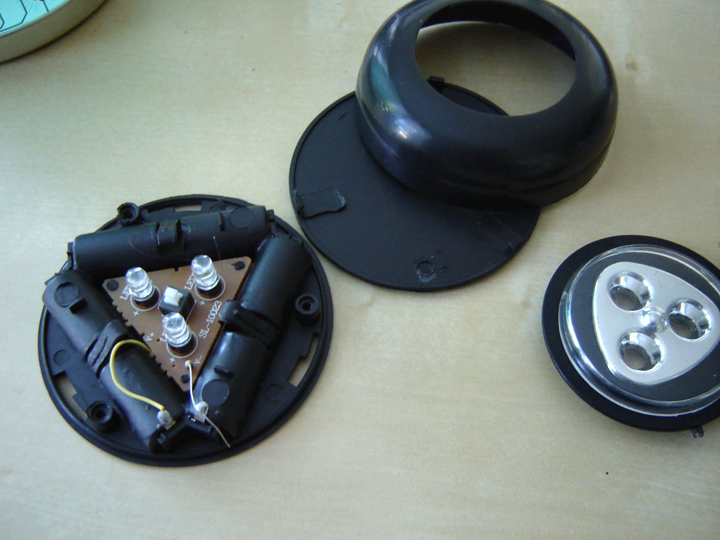 Keyboard Circuit Sheet Lampshade : 6 Steps (with Pictures) - Instructables