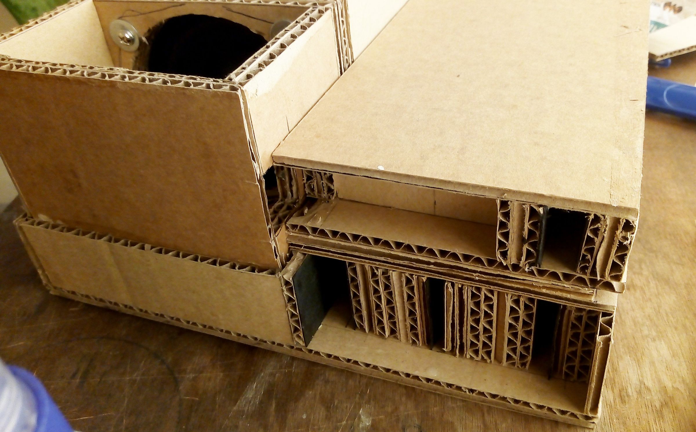 Home Theater Using Cardboard : 9 Steps (with Pictures) - Instructables