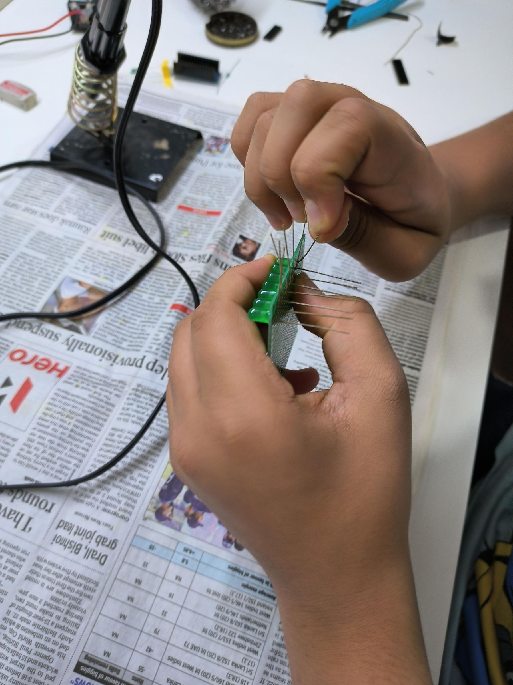 8 LED POV Using Arduino Nano : 7 Steps (with Pictures) - Instructables