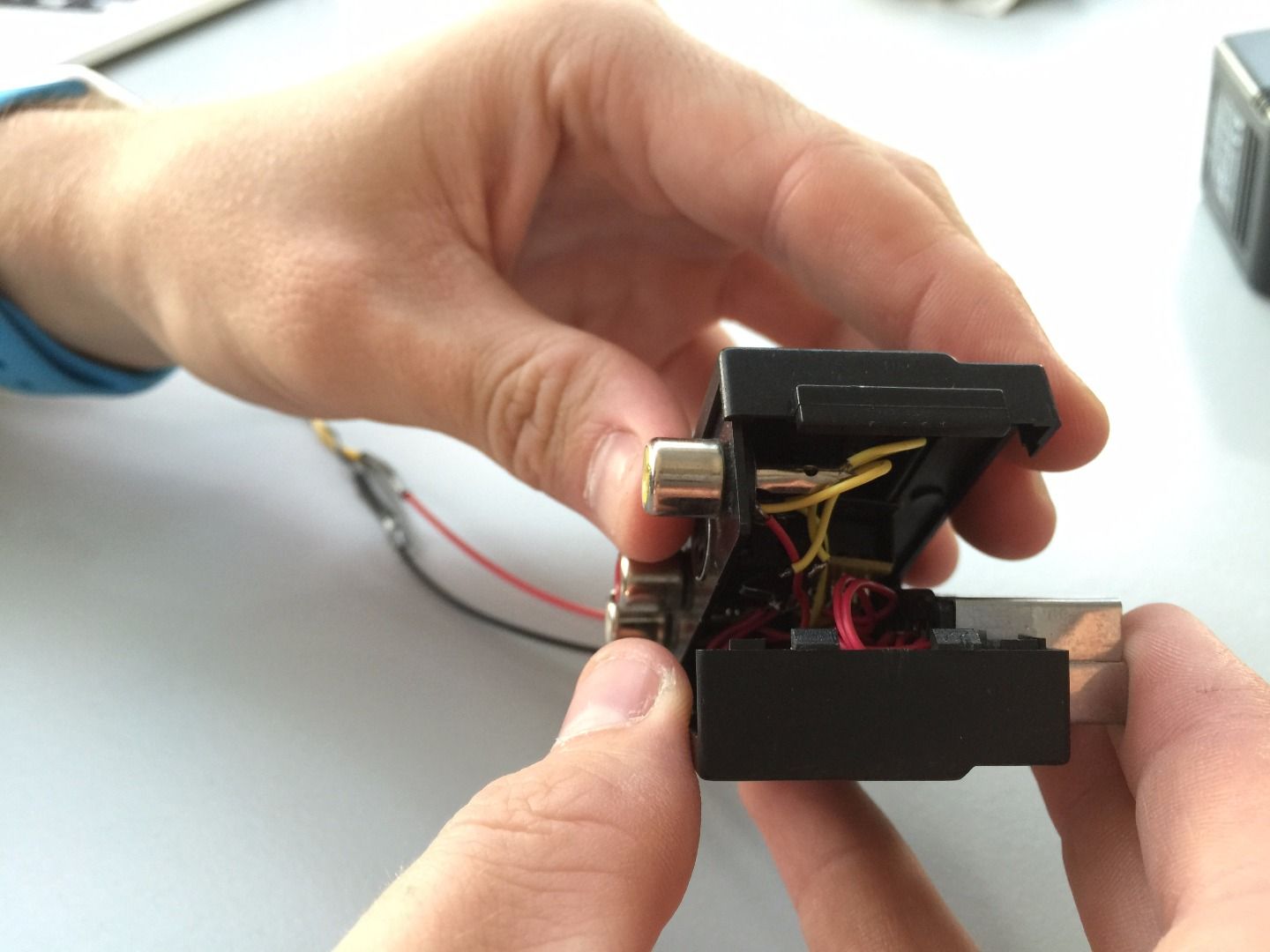 How to Make Your SCART Plug Your Tv on Av Mode Automatically ...