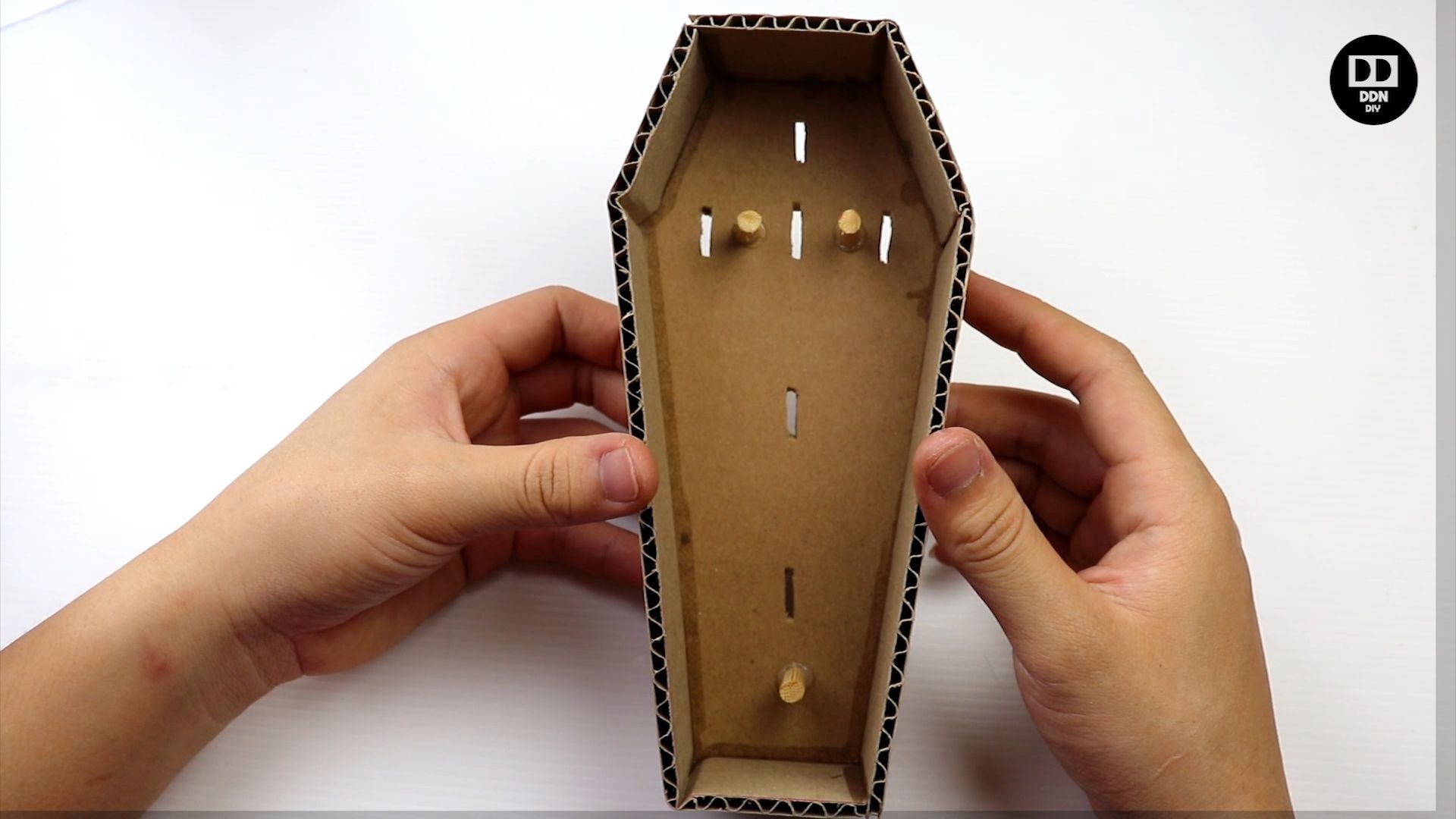 Make MAGIC Box and Girl From Cardboard : 10 Steps (with Pictures ...