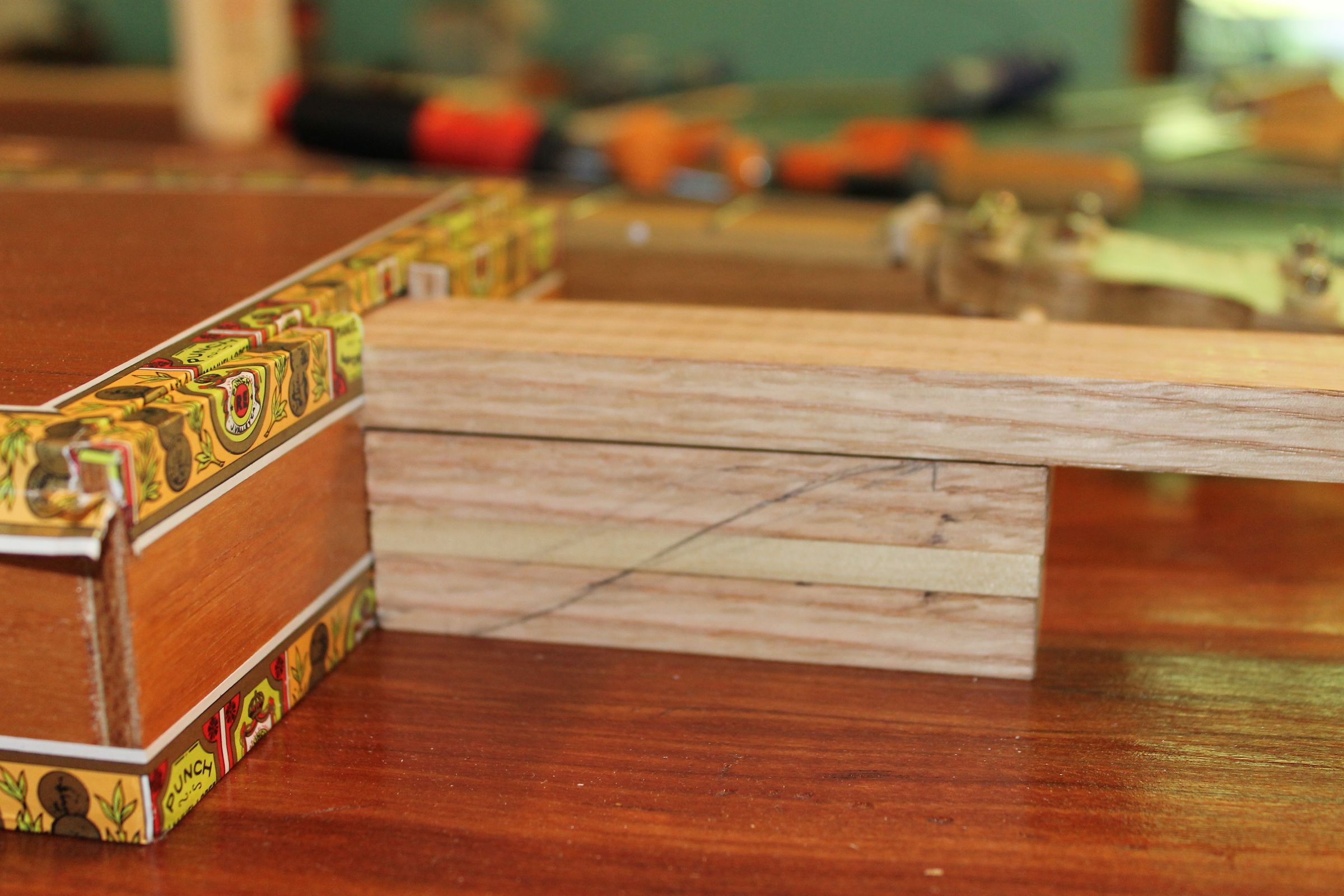 Awesome Cigar Box Dulcimer : 14 Steps (with Pictures) - Instructables