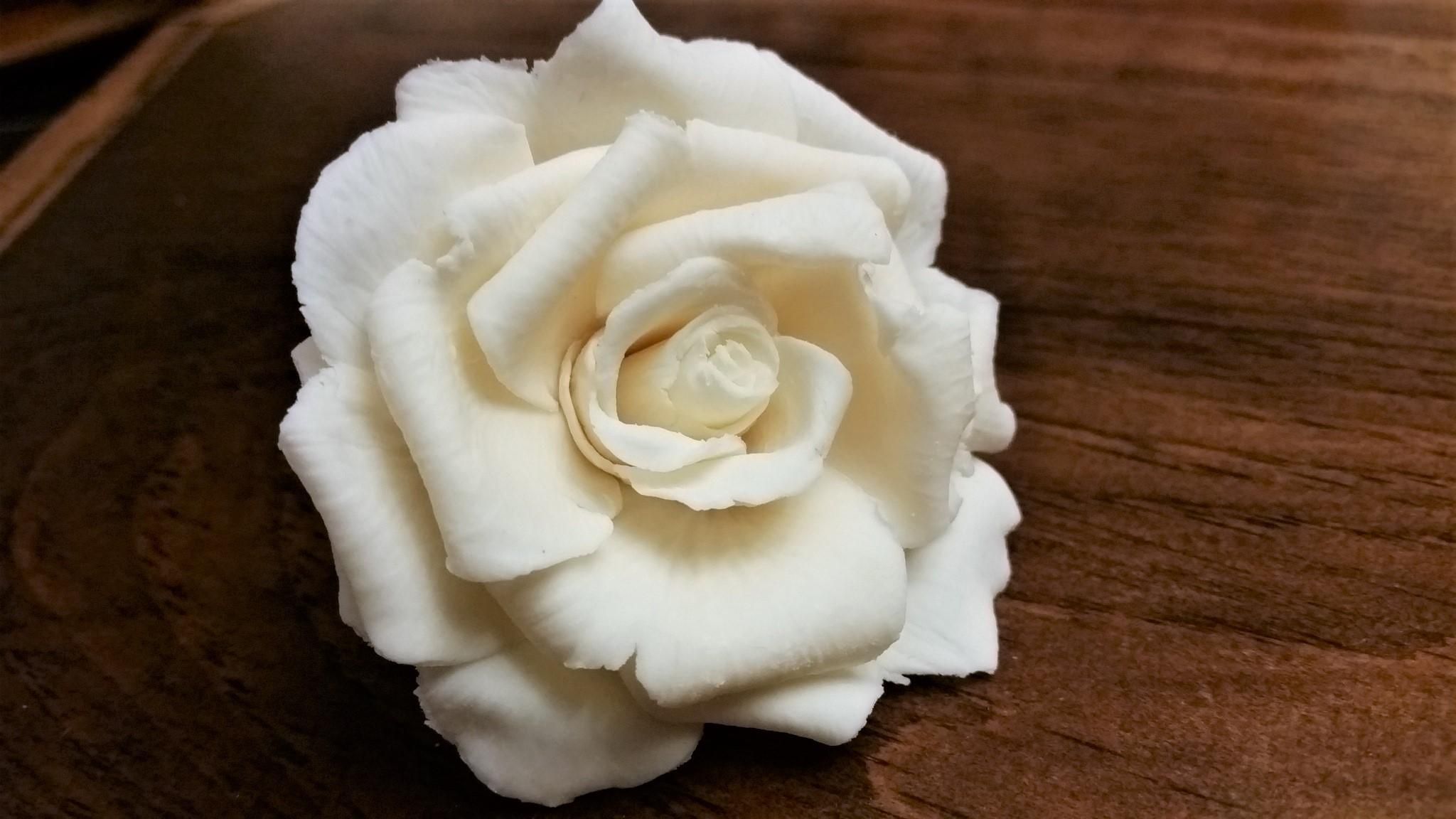 Realistic Edible Modeling Chocolate Roses : 7 Steps (with Pictures ...