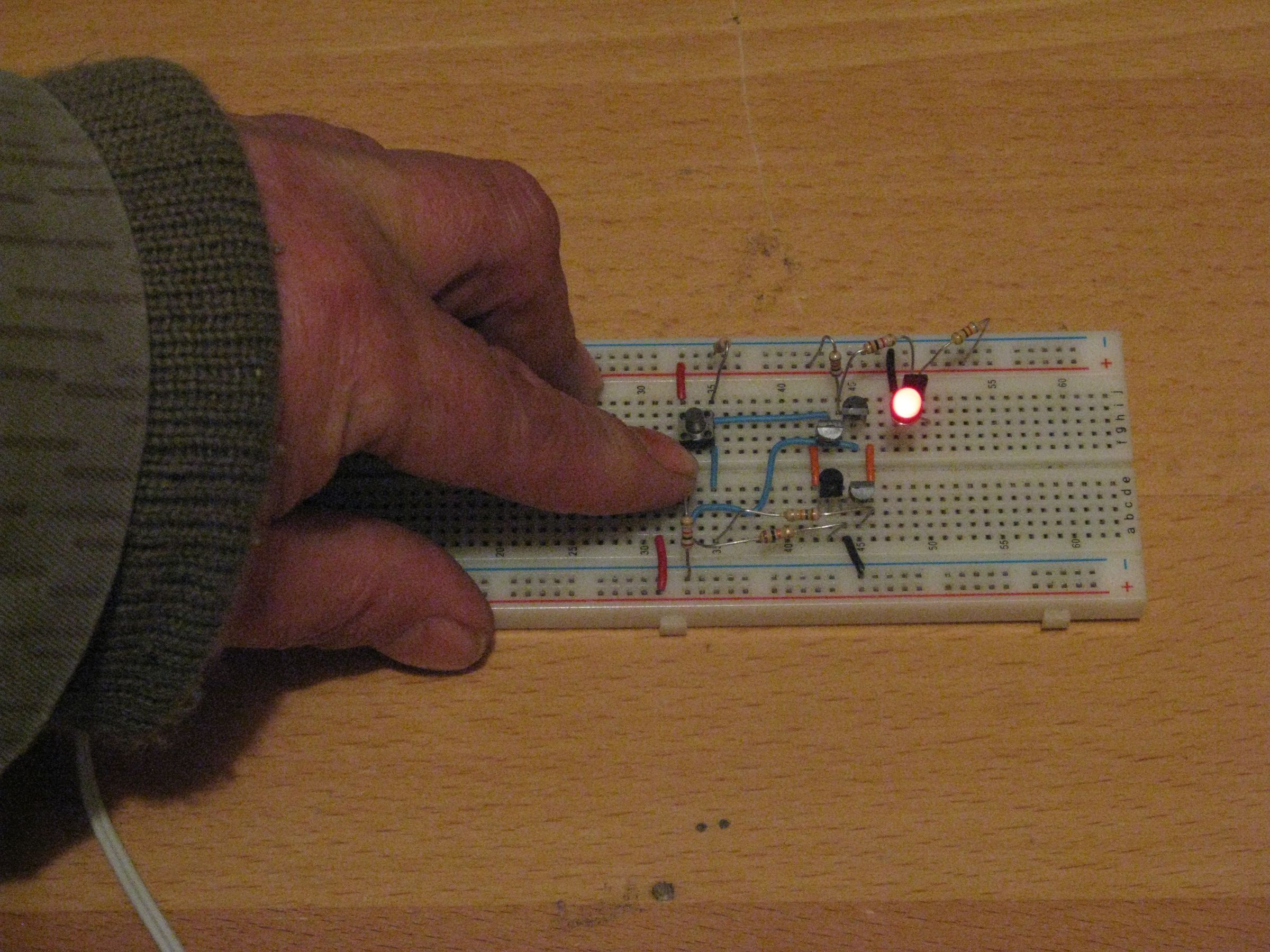 Dual Logic Transistor Gates : 10 Steps - Instructables
