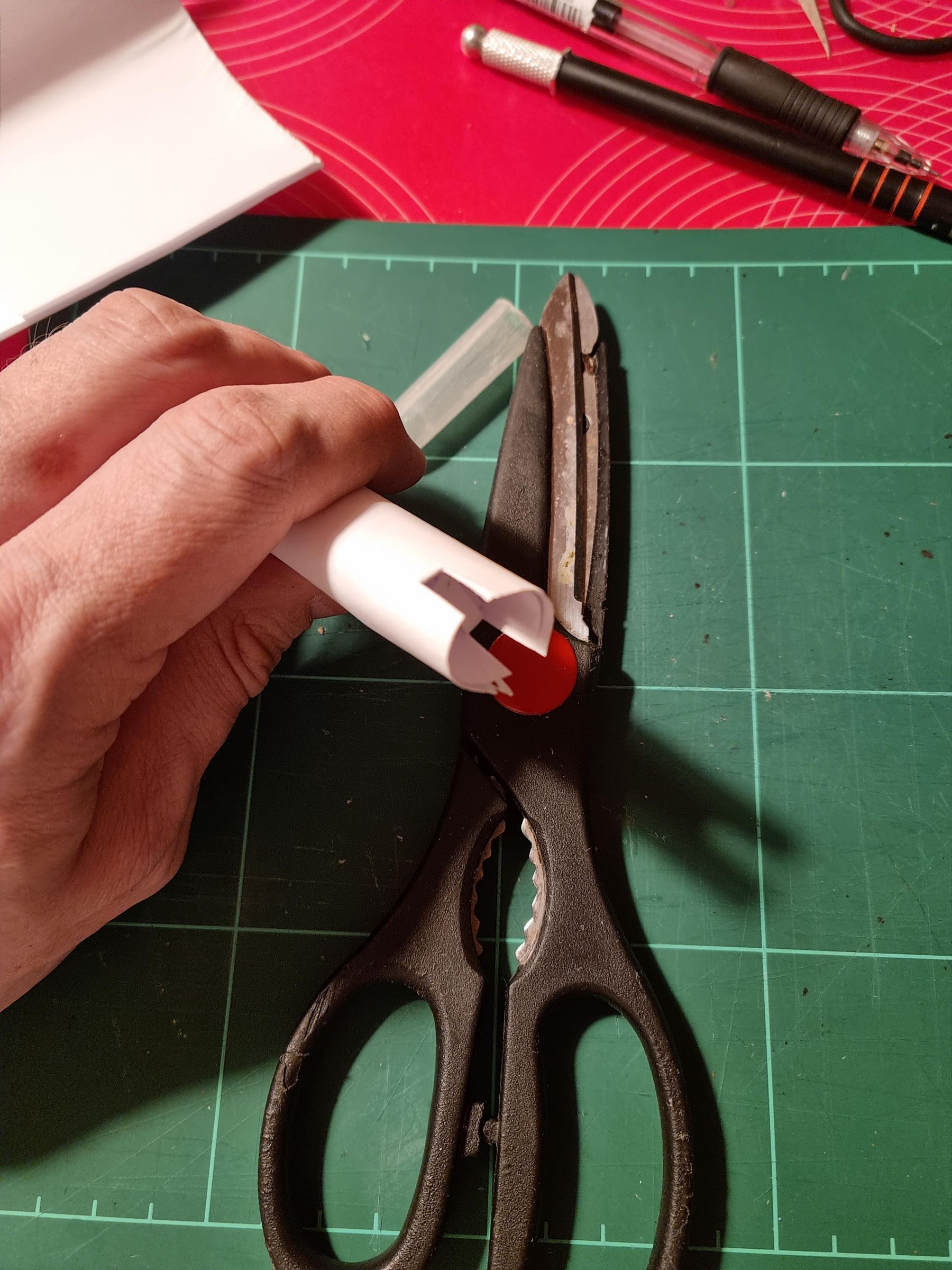 Easy Revolvers From Cardboard : 5 Steps - Instructables