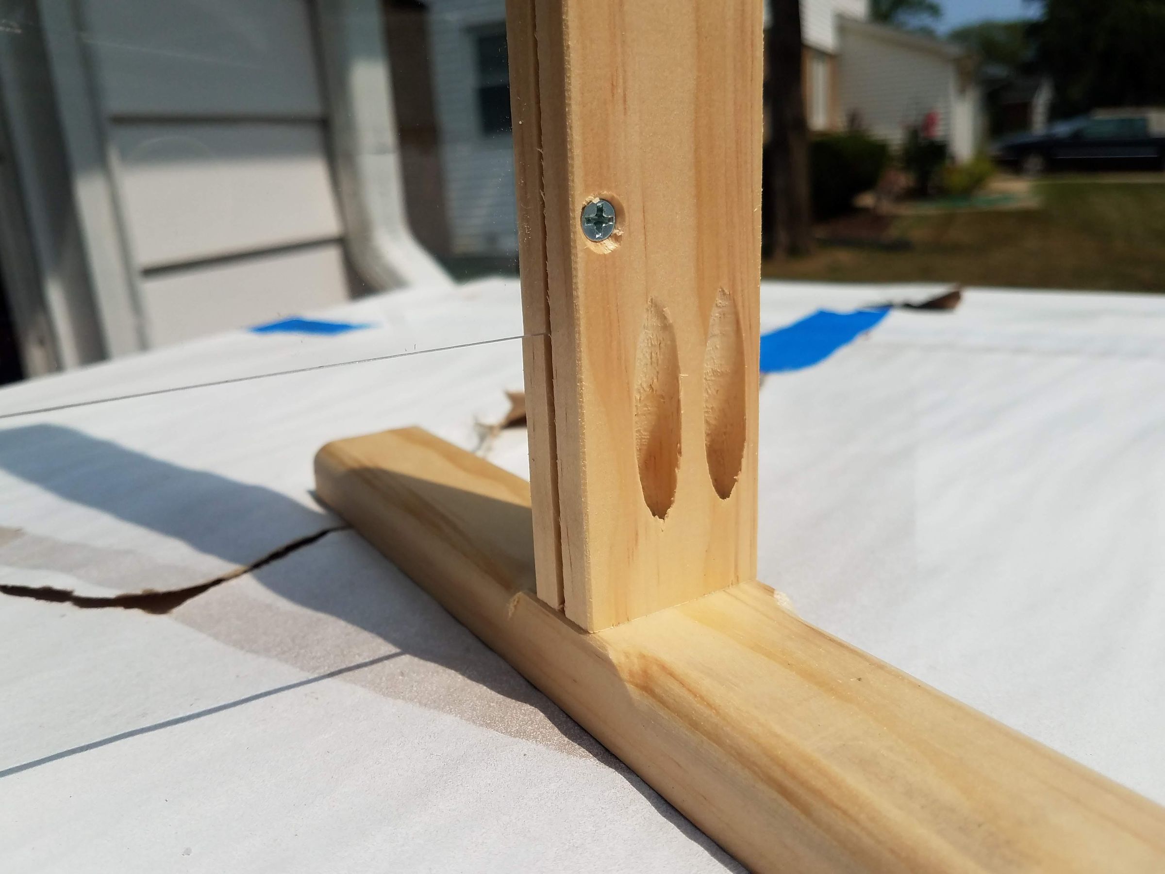 DIY Teacher Desk Shield for Writing Conferences : 7 Steps (with ...