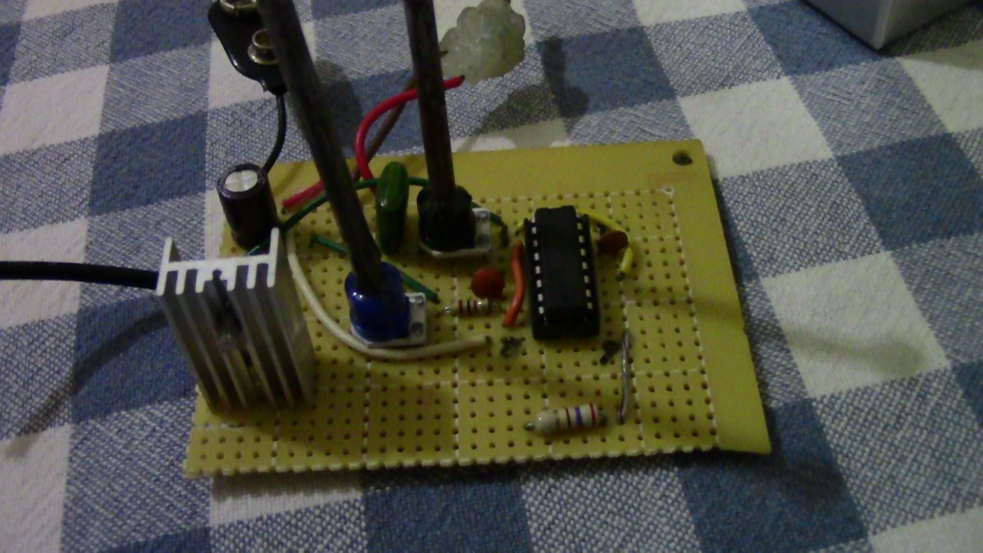 Make a Plasma Globe Out of a Light Bulb! : 7 Steps - Instructables